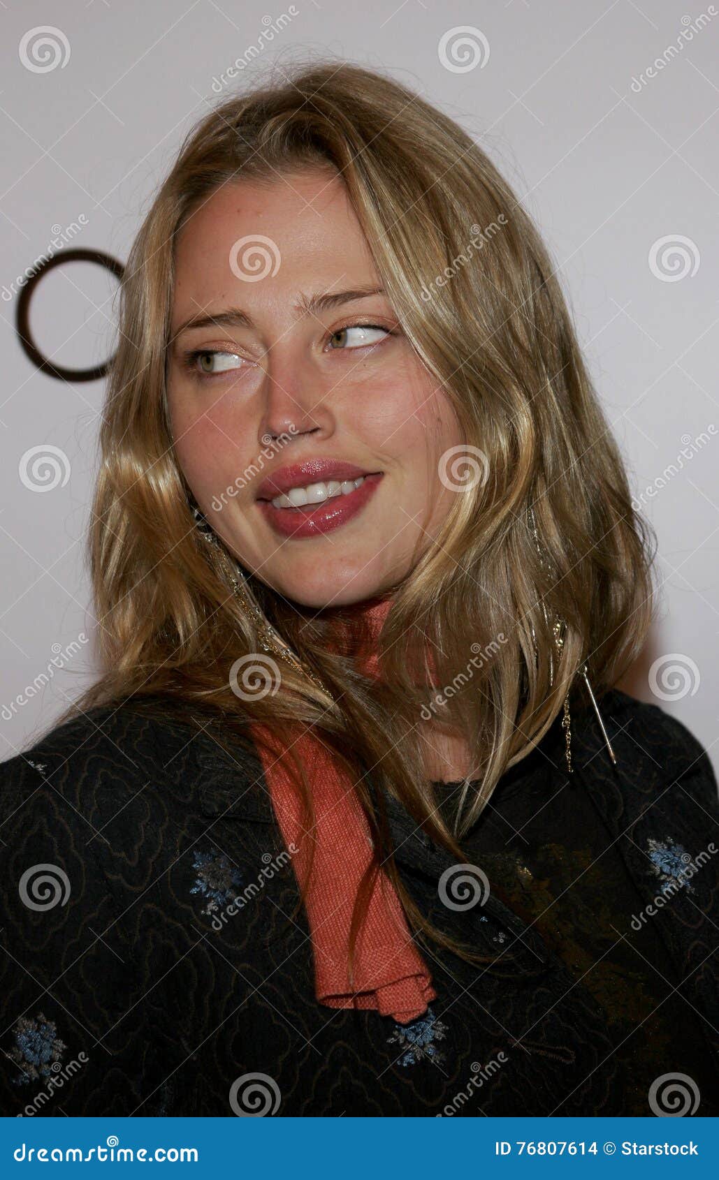 Estella Warren imagen de archivo editorial. Imagen de manera - 76807614