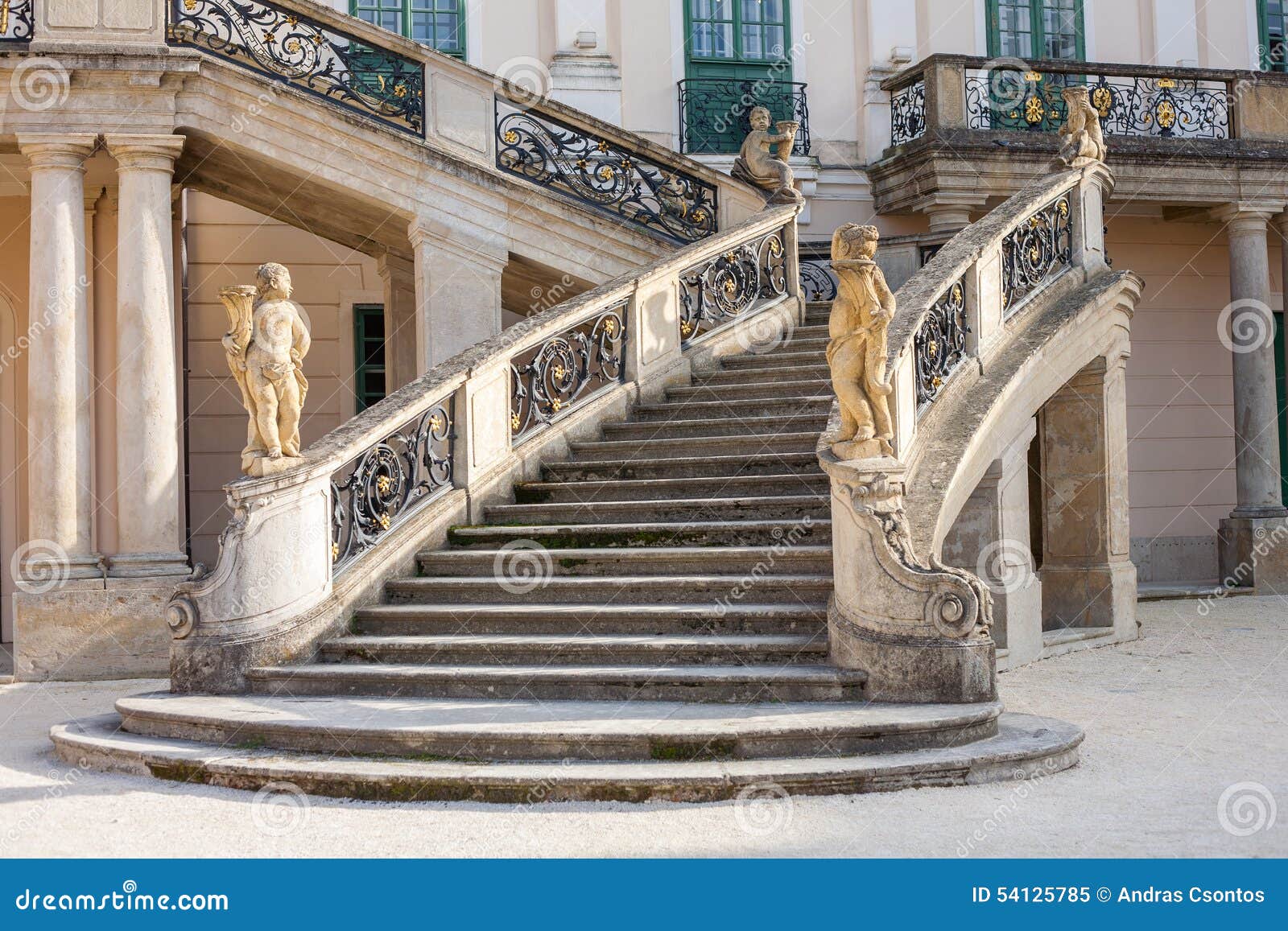 Esterhazy Slott - Trappa Och Springbrunnen Fotografering för Bildbyråer ...