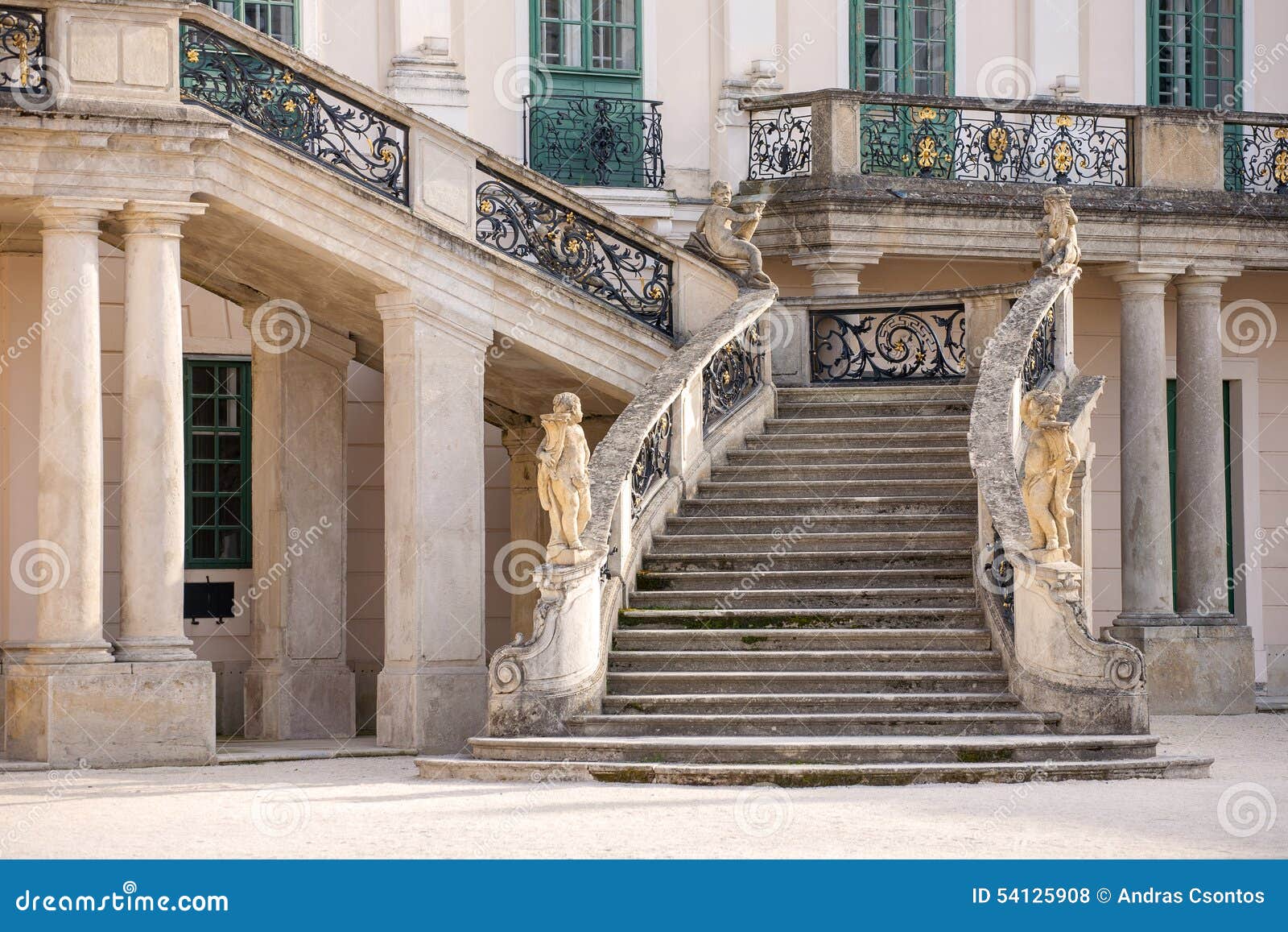 Esterhazy Slott - Trappa Till Slotten Arkivfoto - Bild av sten, järn ...
