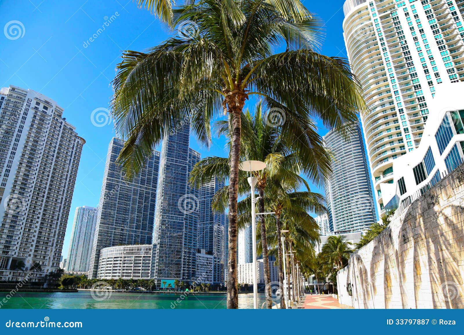 Estilo De La Florida, Miami Imagen de archivo - Imagen de calle, océano ...