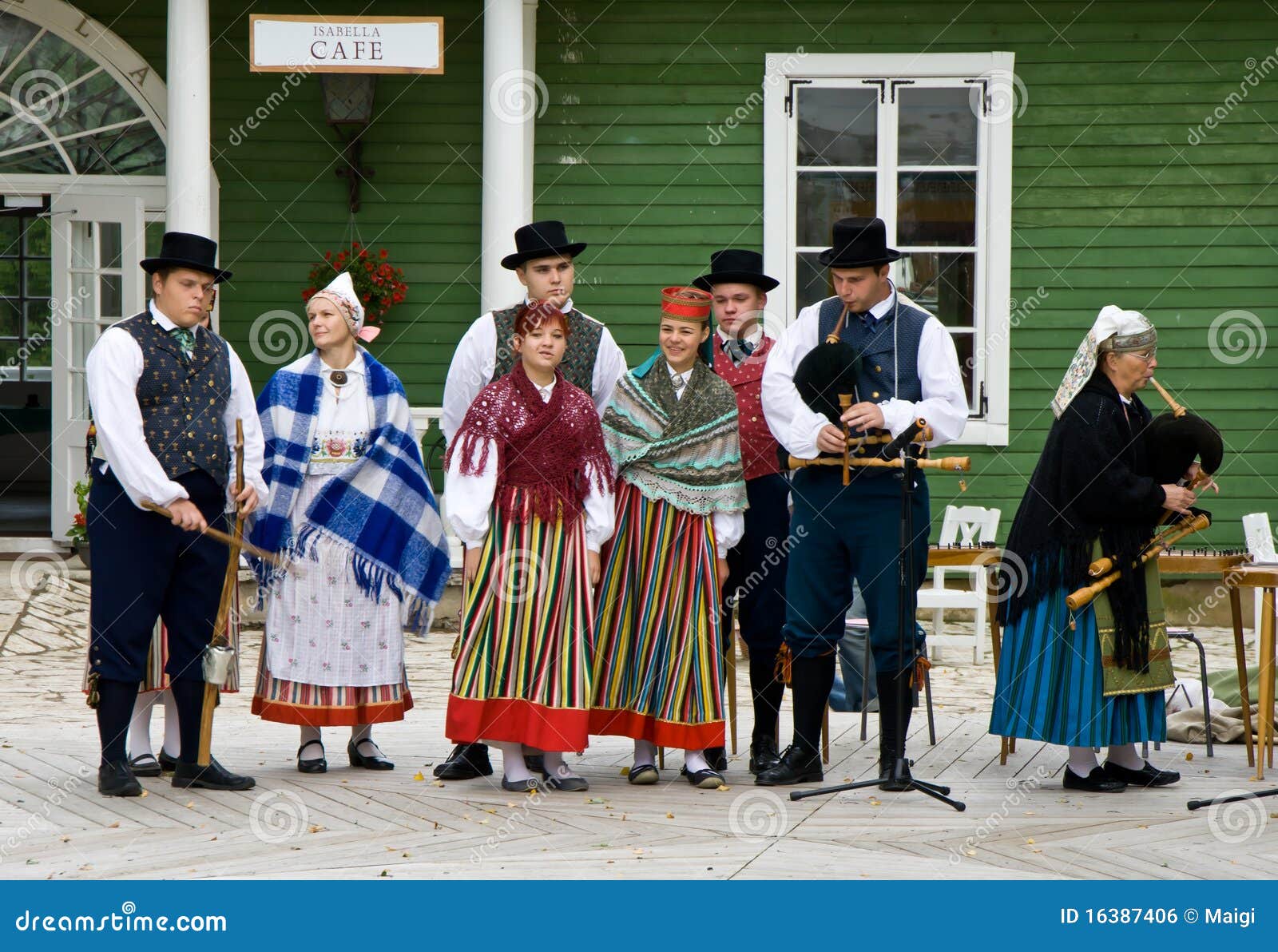 Estonian folk editorial photo. Image of women, performance - 16387406