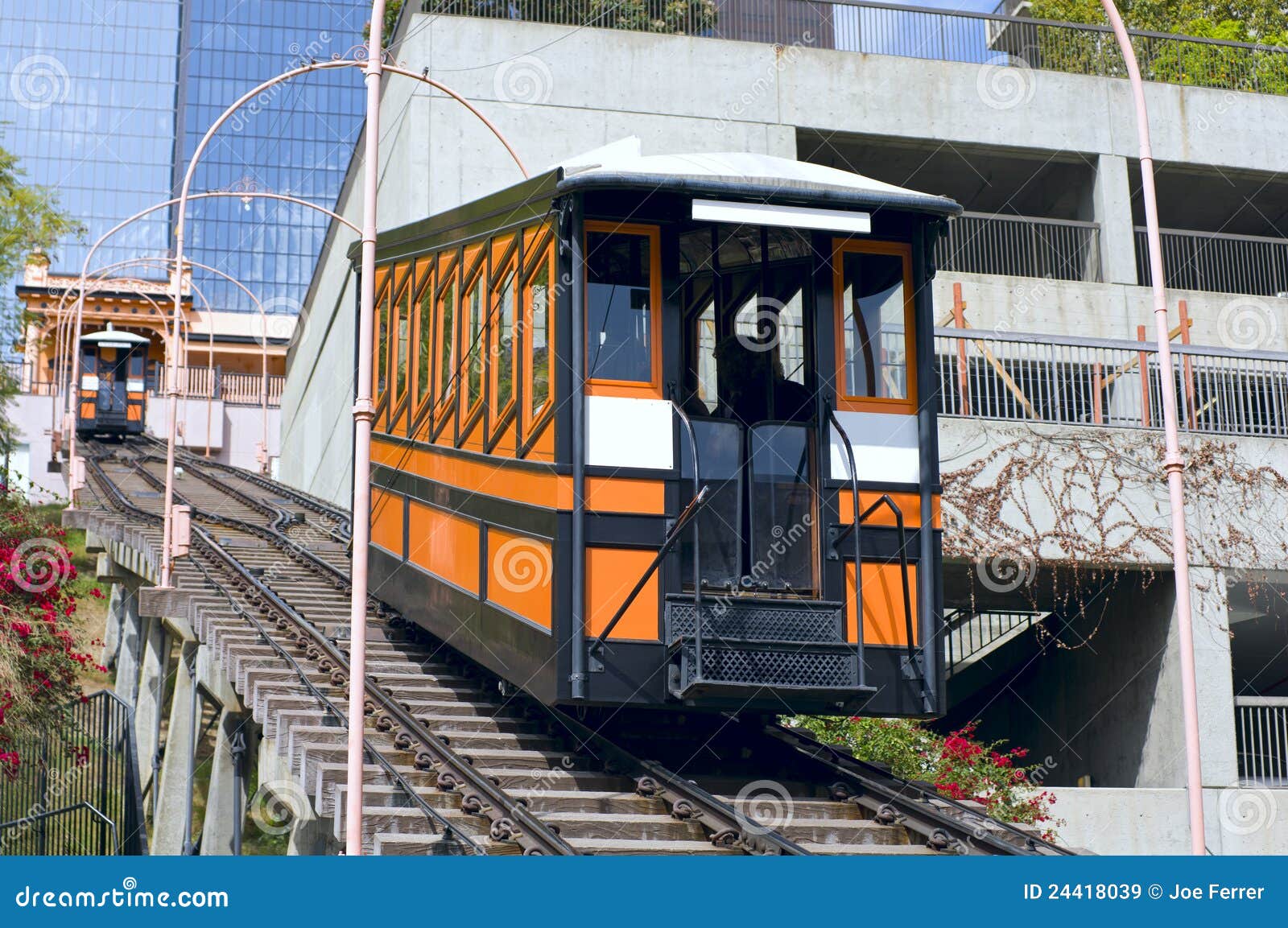 Estrada De Ferro Do Funicular Em Los Angeles Imagem de Stock - Imagem ...