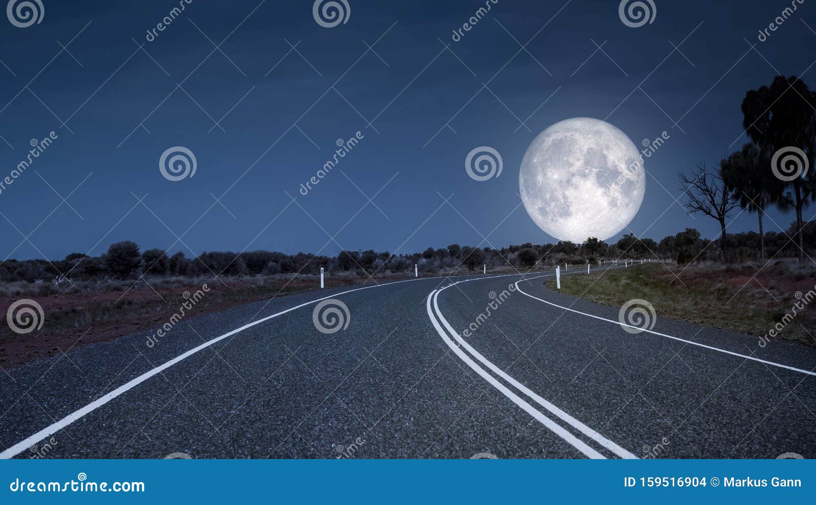Estrada para a lua foto de stock. Imagem de paisagem - 159516904