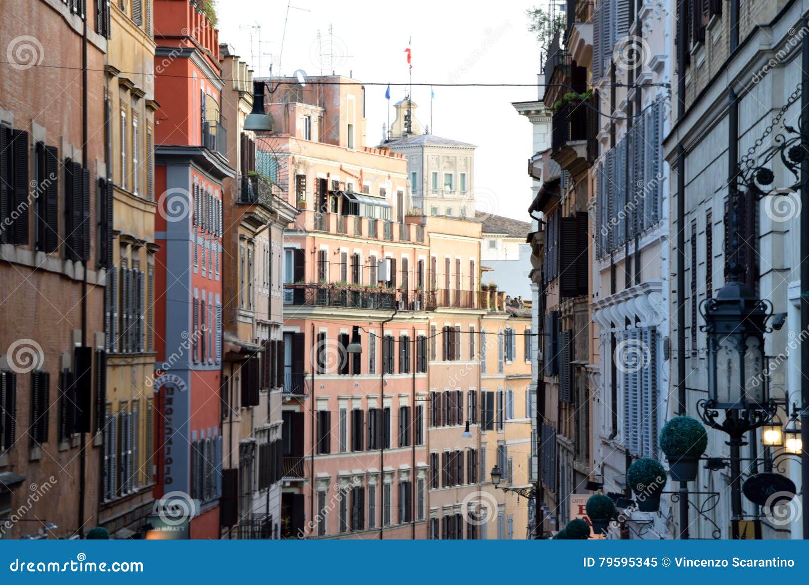 Estradas de Roma imagem editorial. Imagem de necessidades - 79595345