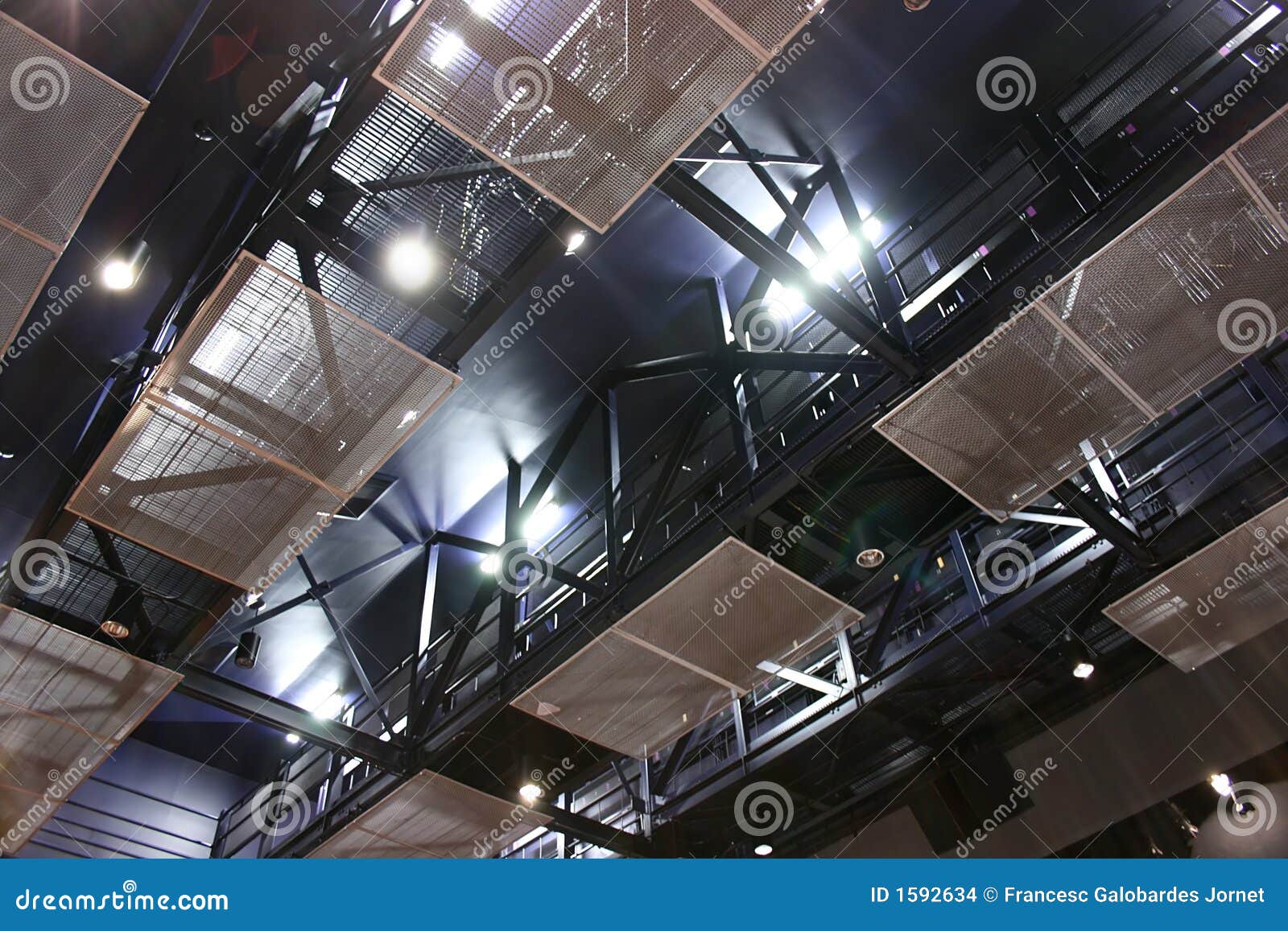 Estructura De Acero Del Techo Del Teatro Imagen. Imagen: 1592634