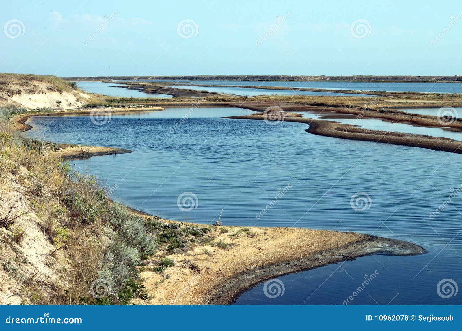 Estuario de Arabat foto de archivo. Imagen de natalia - 10962078