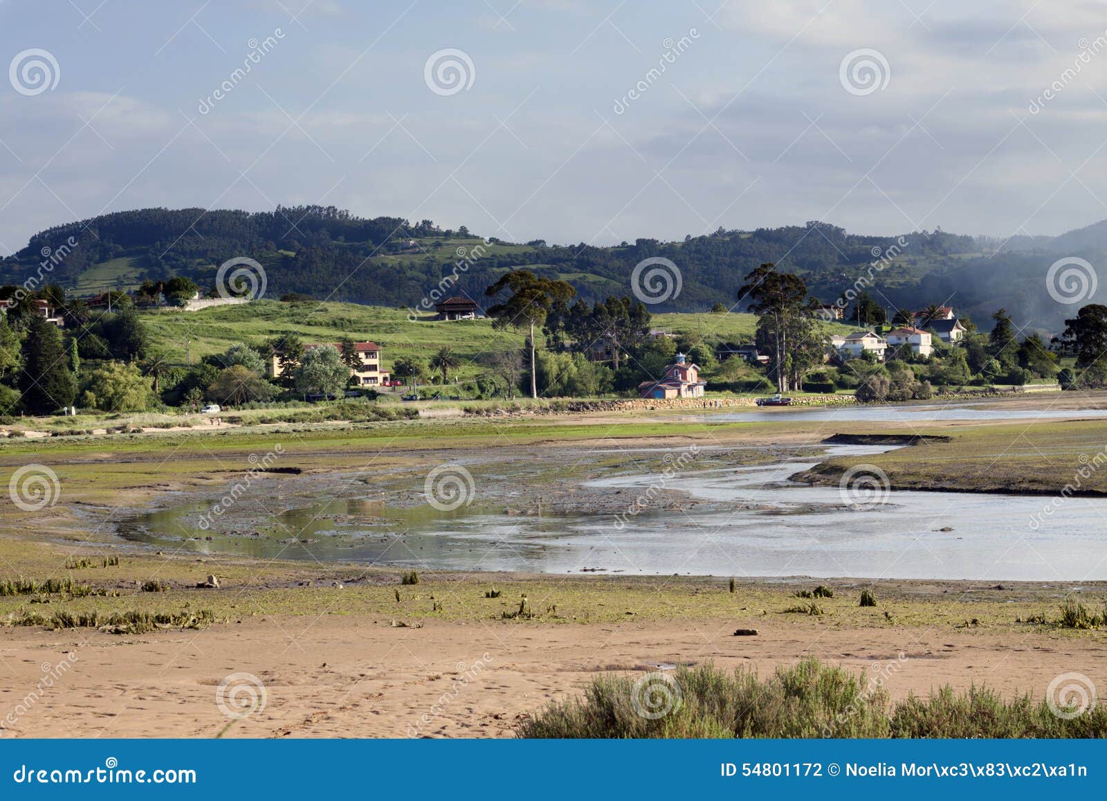 Estuarium stock foto. Image of hemel, eenzaam, strand - 54801172