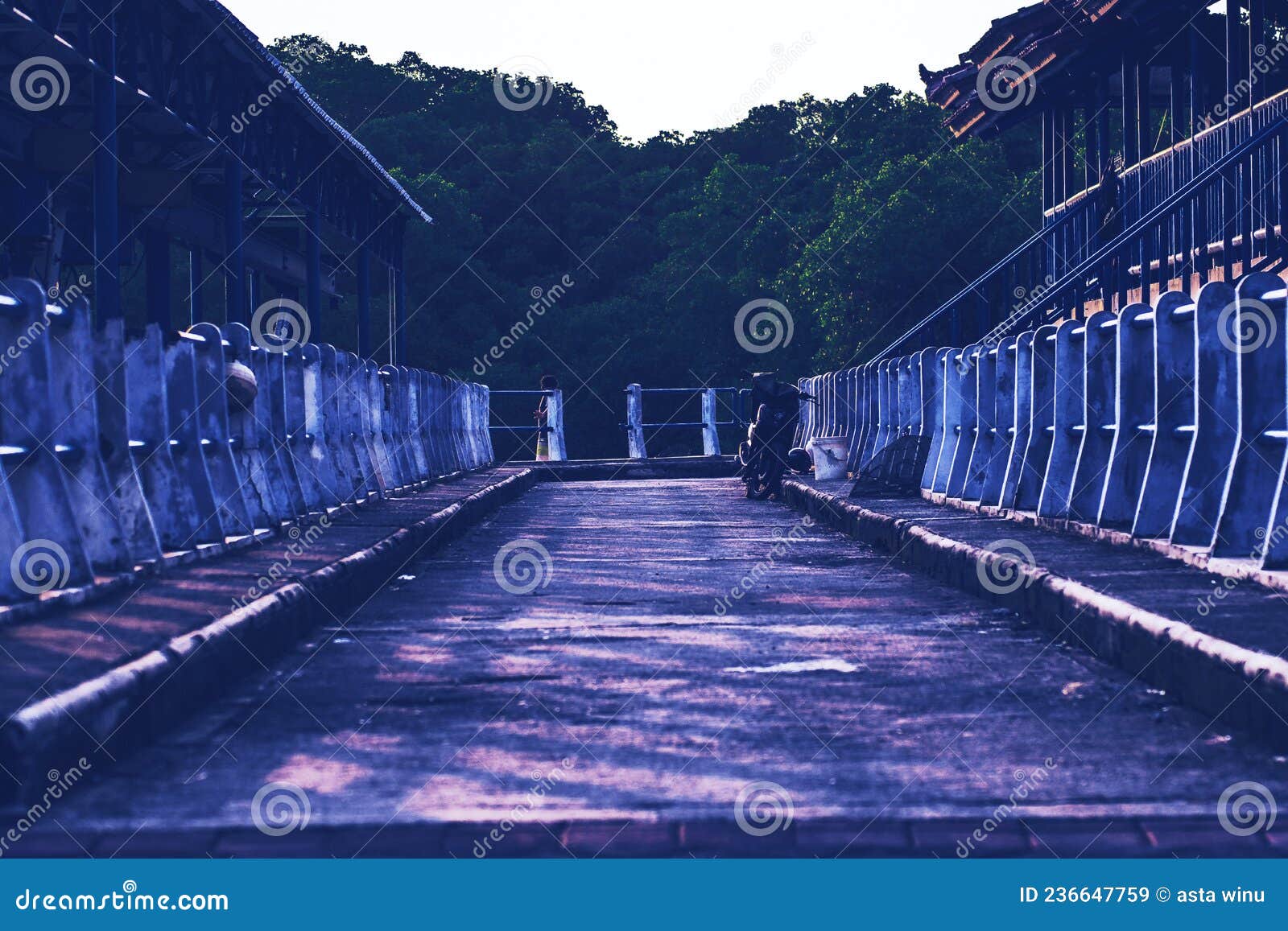 Estuary Reservoir Sluice Building Stock Image - Image of building ...