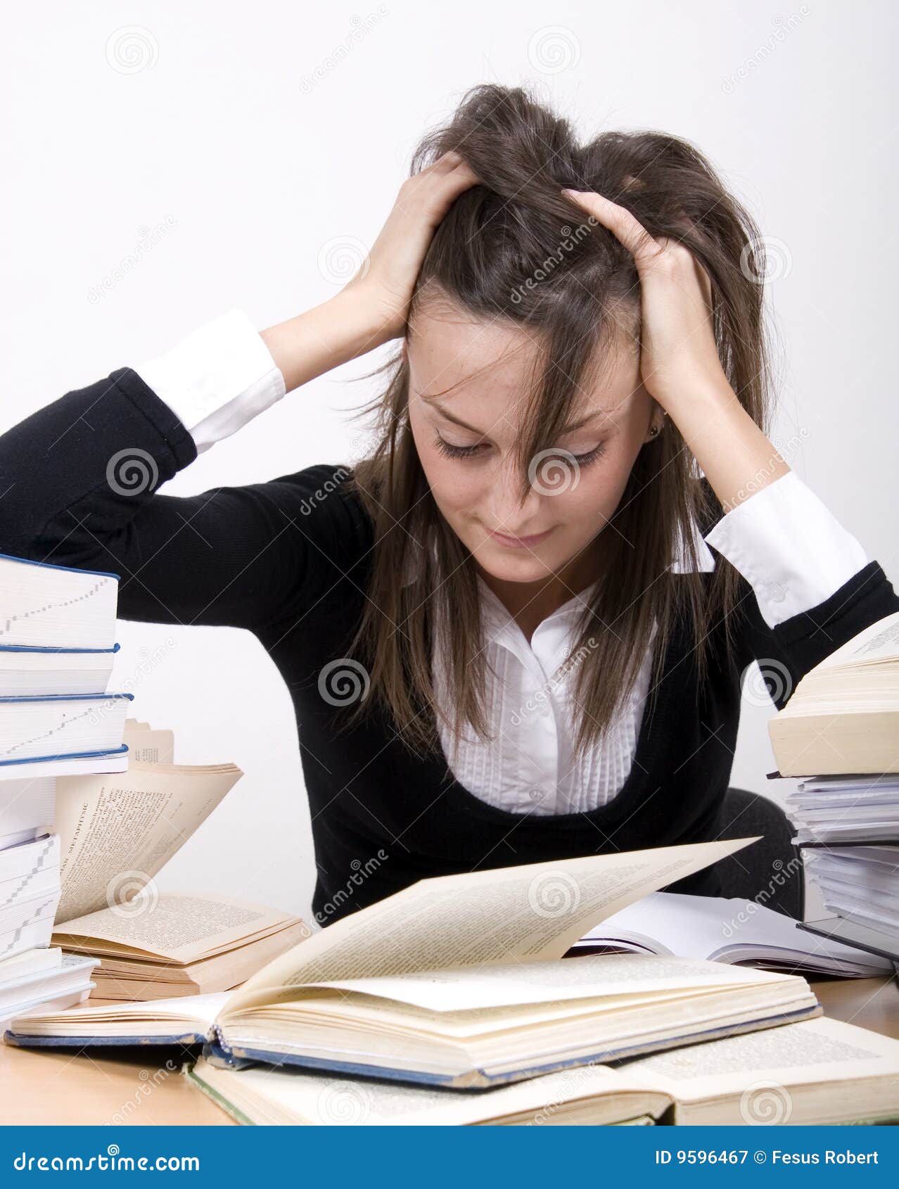 Estudando a menina imagem de stock. Imagem de estudos - 9596467