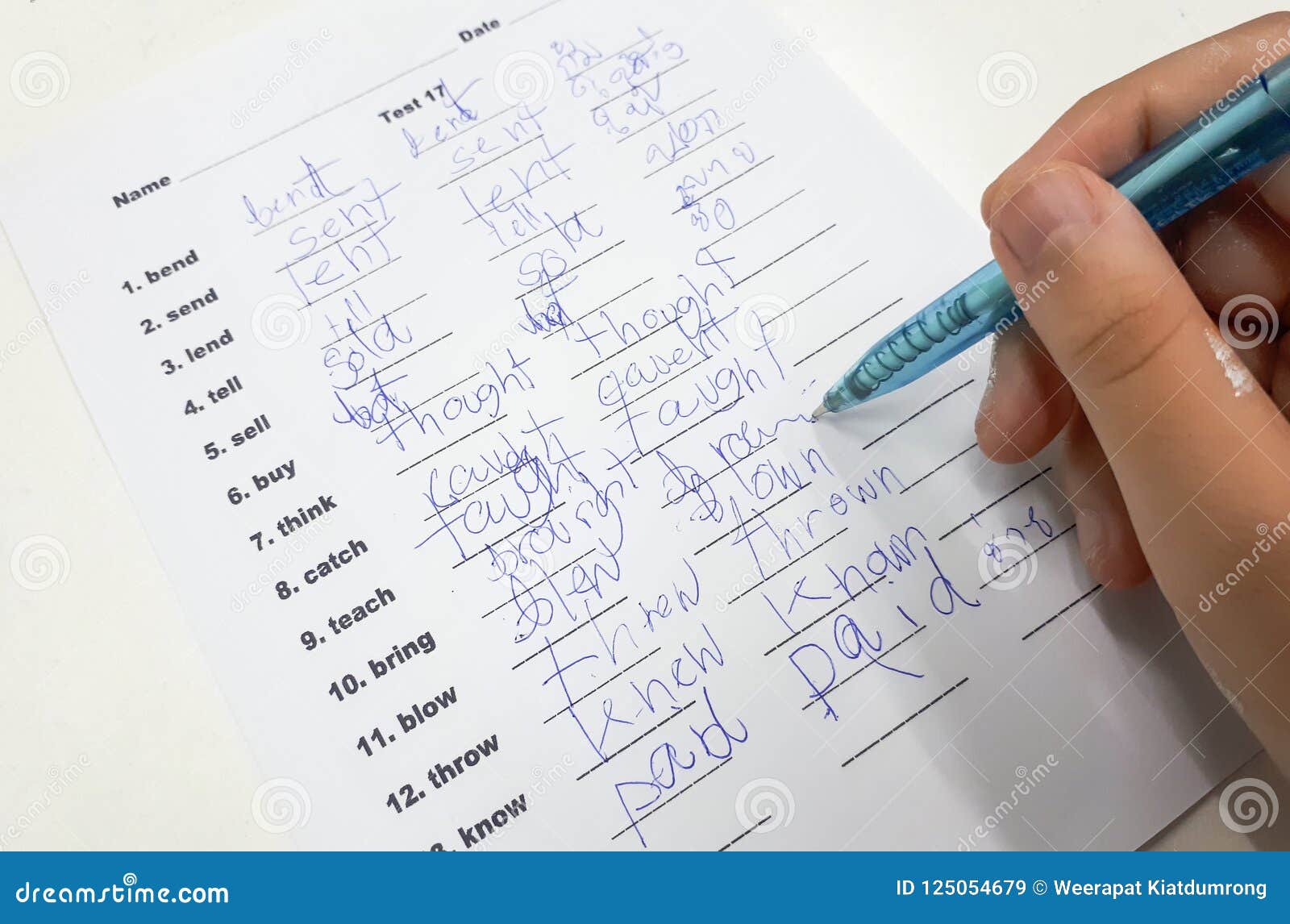 Estudiante Con Una Mala Escritura De La Escritura Imagen de archivo ...