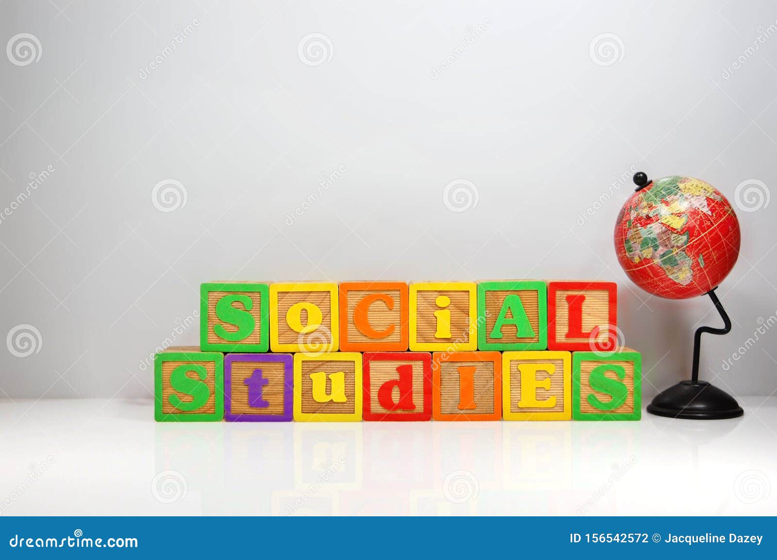Estudios sociales foto de archivo. Imagen de conocimiento - 156542572