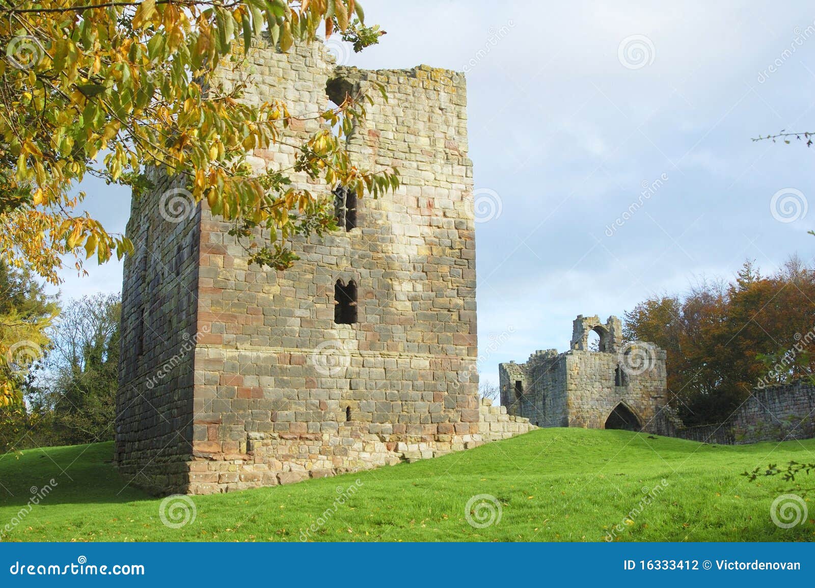 Etal Castle Tower and Gatehouse Stock Photo - Image of england, autumn ...
