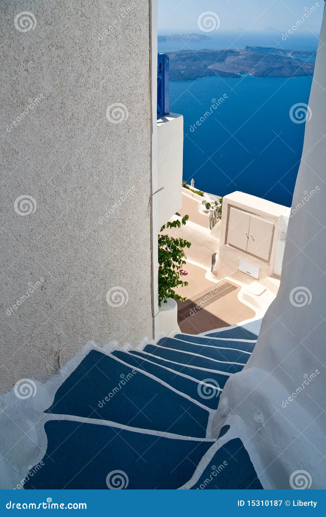 Etapas de Santorini imagem de stock. Imagem de turismo - 15310187