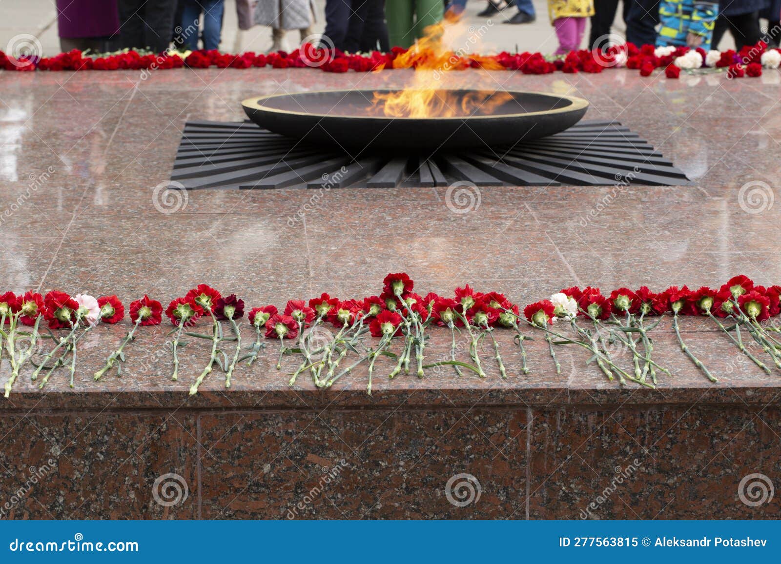Eternal Flame.Monument To the Memory of the Fallen in World War II ...