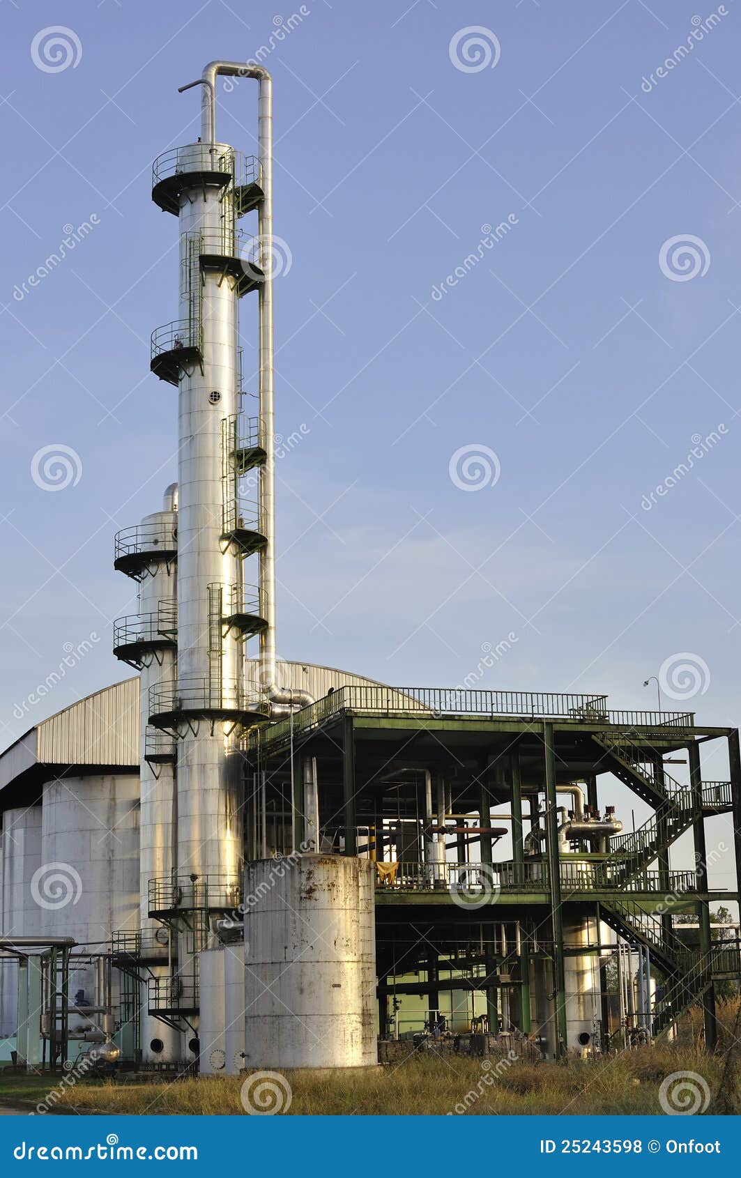 Ethanol refinery stock photo. Image of structural, refinery - 25243598