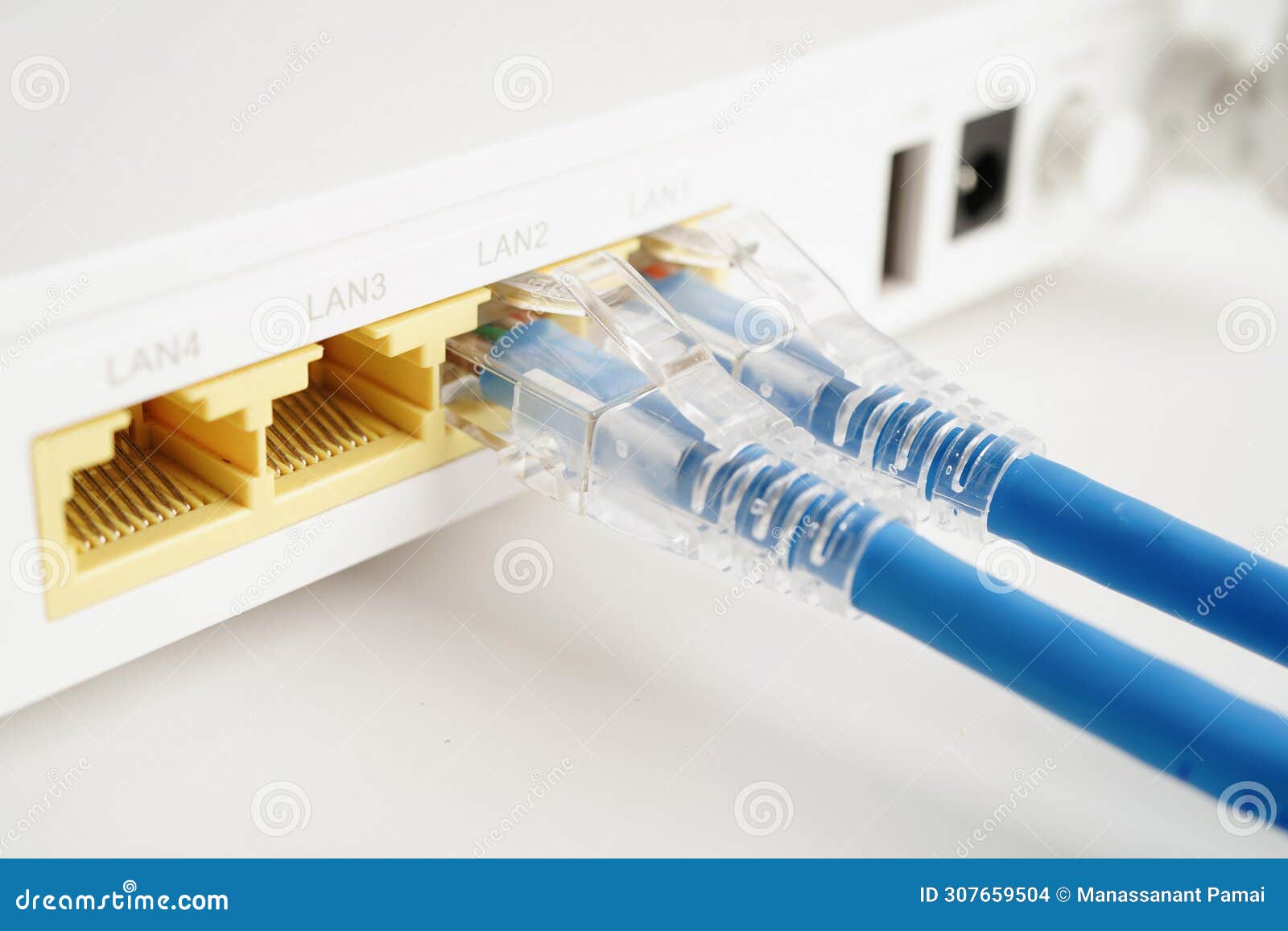 Ethernet Cable with Wireless Router Connect To Internet Service ...