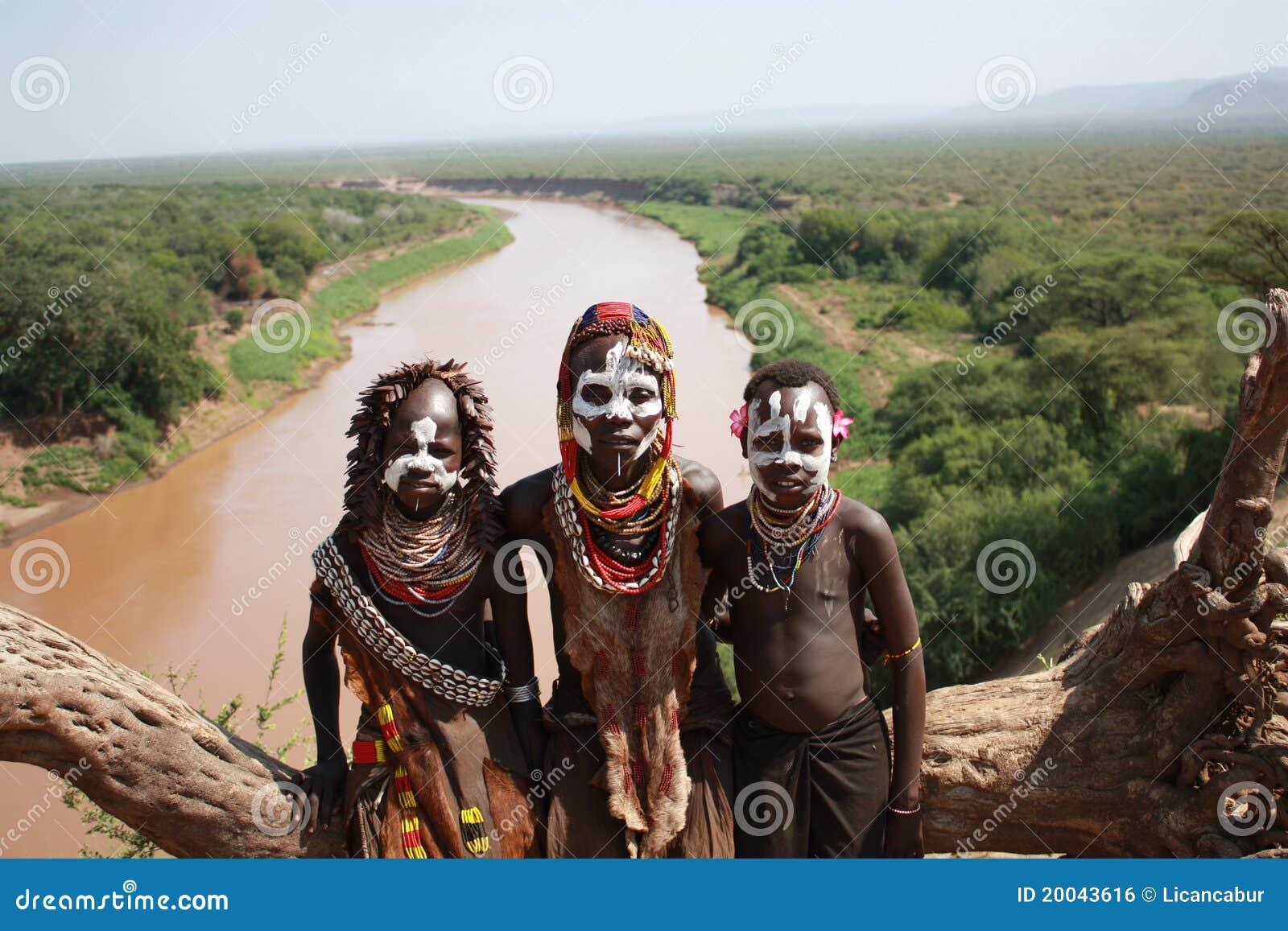Ethiopia Karo tribe editorial photo. Image of natinal - 20043616
