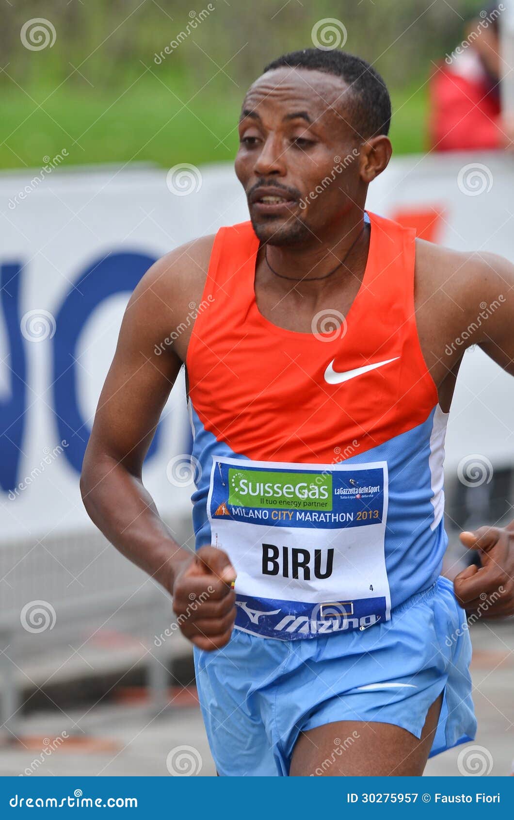 Milano City 2013 Marathon Male Winner Editorial Photography - Image of ...