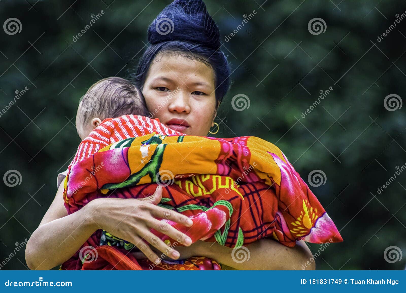 Ethnic Minority In The North Of Vietnam Editorial Stock Image Image Of Street Ethnic 181831749