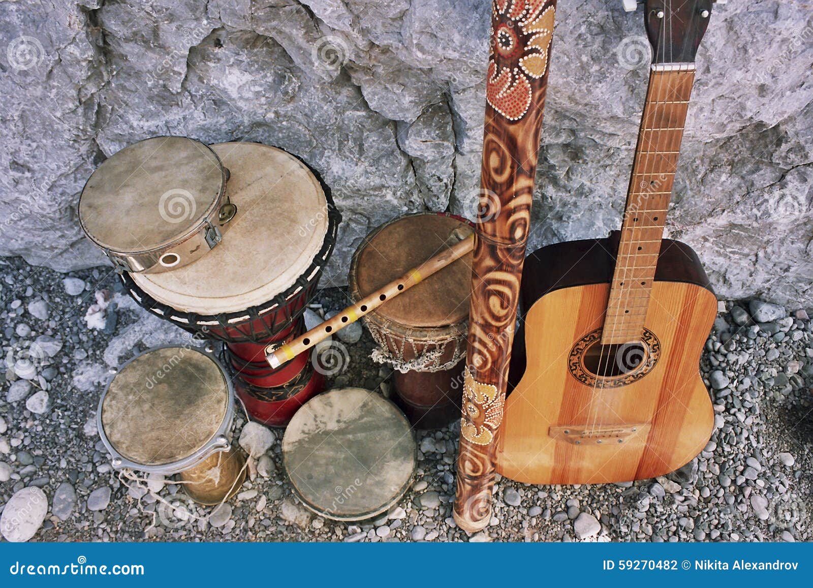 Ethnische Akustische Musikinstrumente Stockfoto - Bild von zeichenkette ...