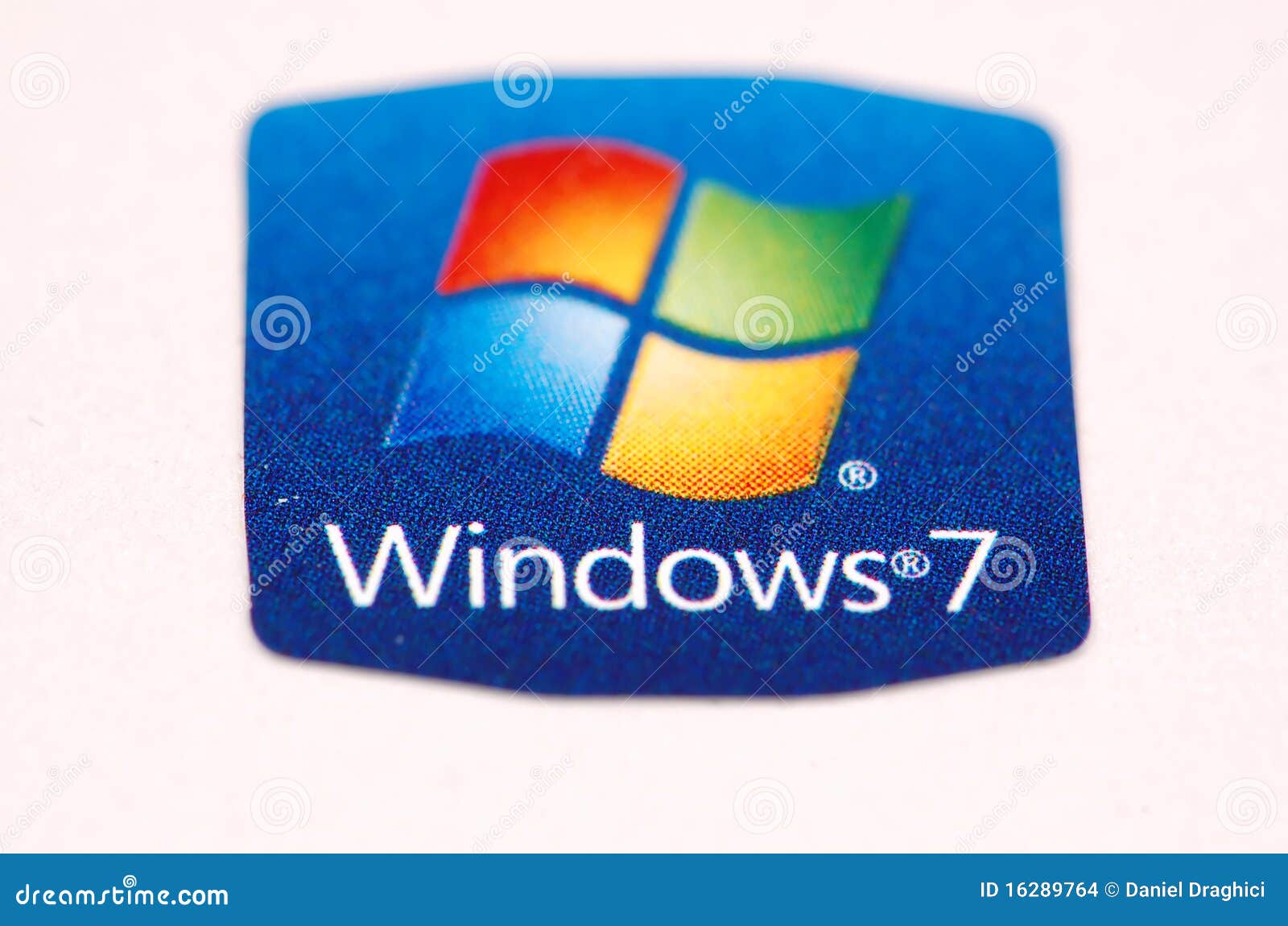 Etiqueta De Windows 7 Isolada No Fundo Branco Imagem de Stock Editorial ...
