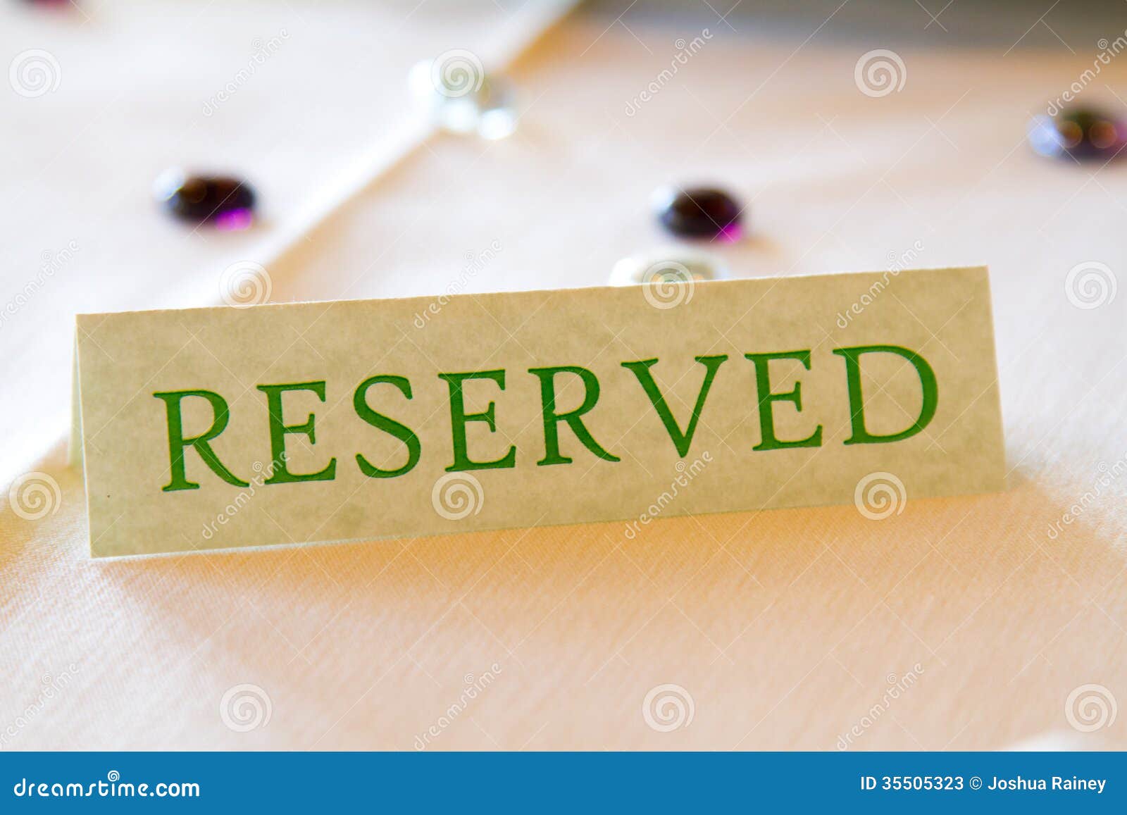 Etiqueta Reservada De La Boda Imagen de archivo - Imagen de reservado ...