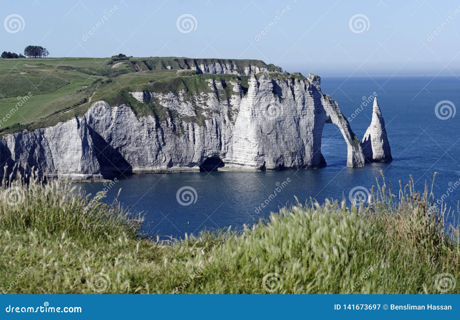Etretat cliffs stock image. Image of ocean, coast, path - 141673697