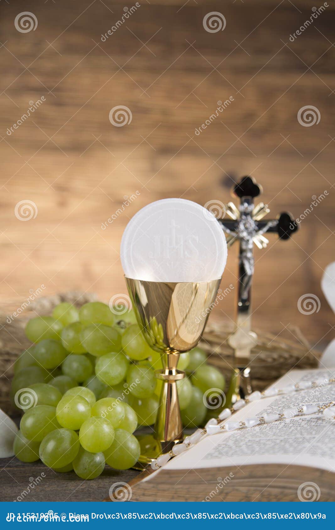 Eucharist Symbol Of Bread And Wine, Chalice And Host, First Comm ...