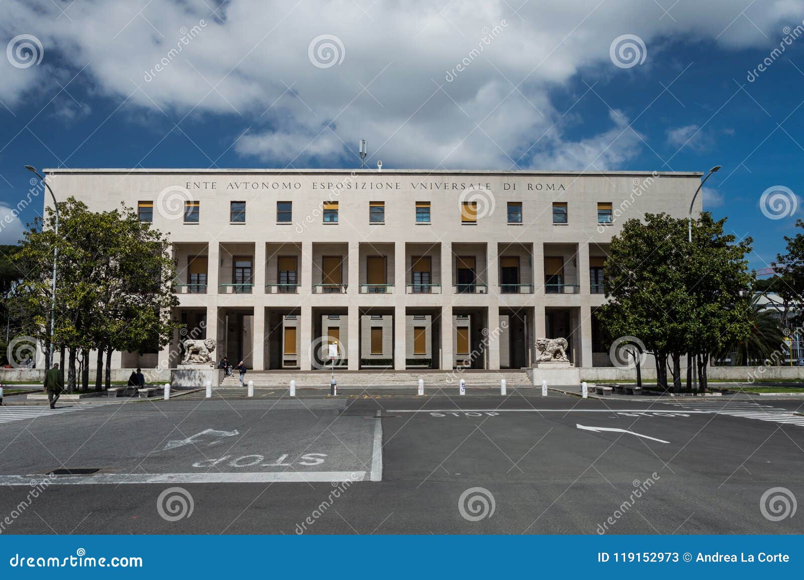 EUR, Roma, Italia foto de archivo editorial. Imagen de barco - 119152973