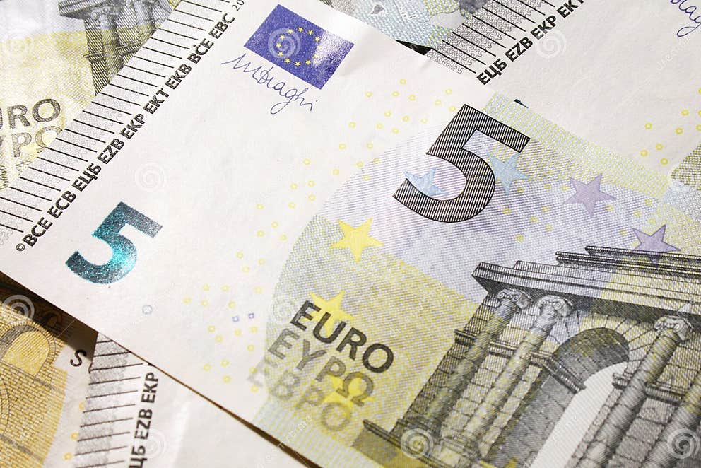 5 Euro Banknote, BCE, European Euro Zone Stock Image - Image of finance ...
