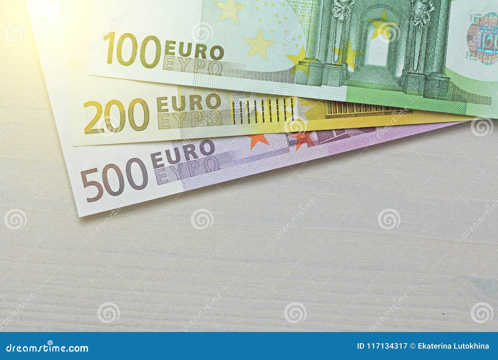 Euro. Paper Banknotes of Euro of Different Denominations - 100, Stock ...