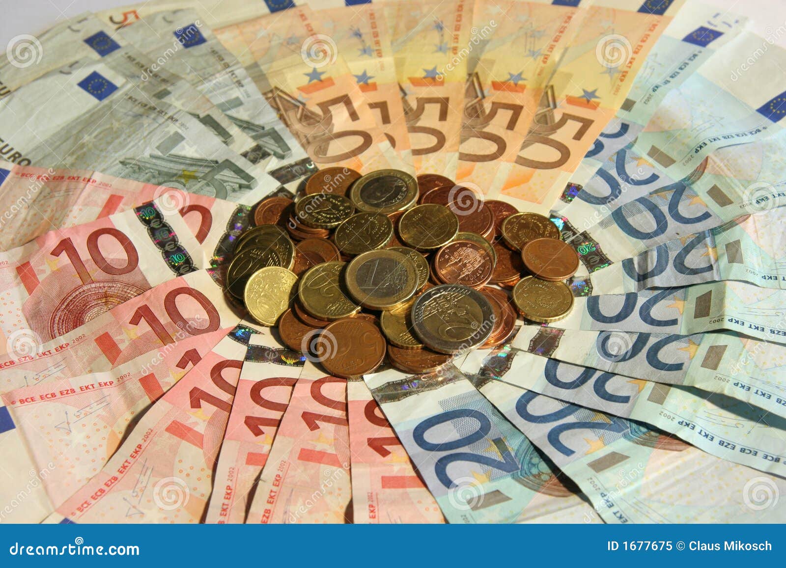 Euro soldi immagine stock. Immagine di europa, rosso, venti - 1677675