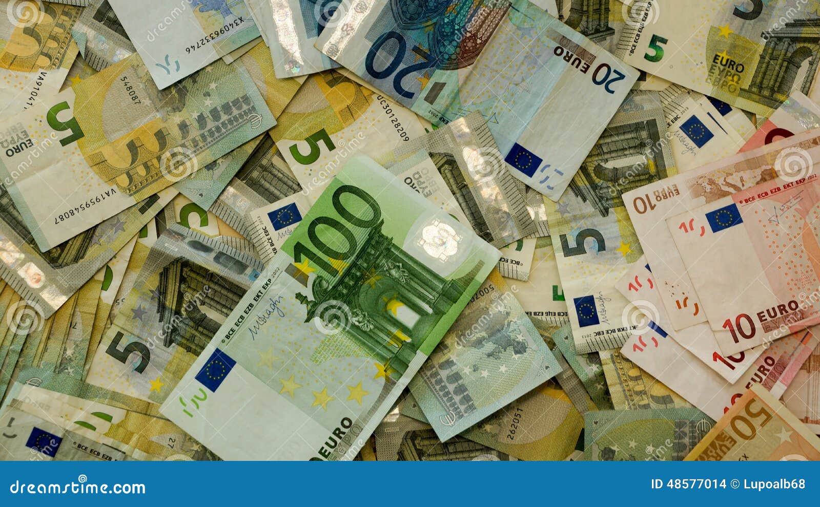 Euro soldi fotografia stock. Immagine di industria, valuta - 48577014