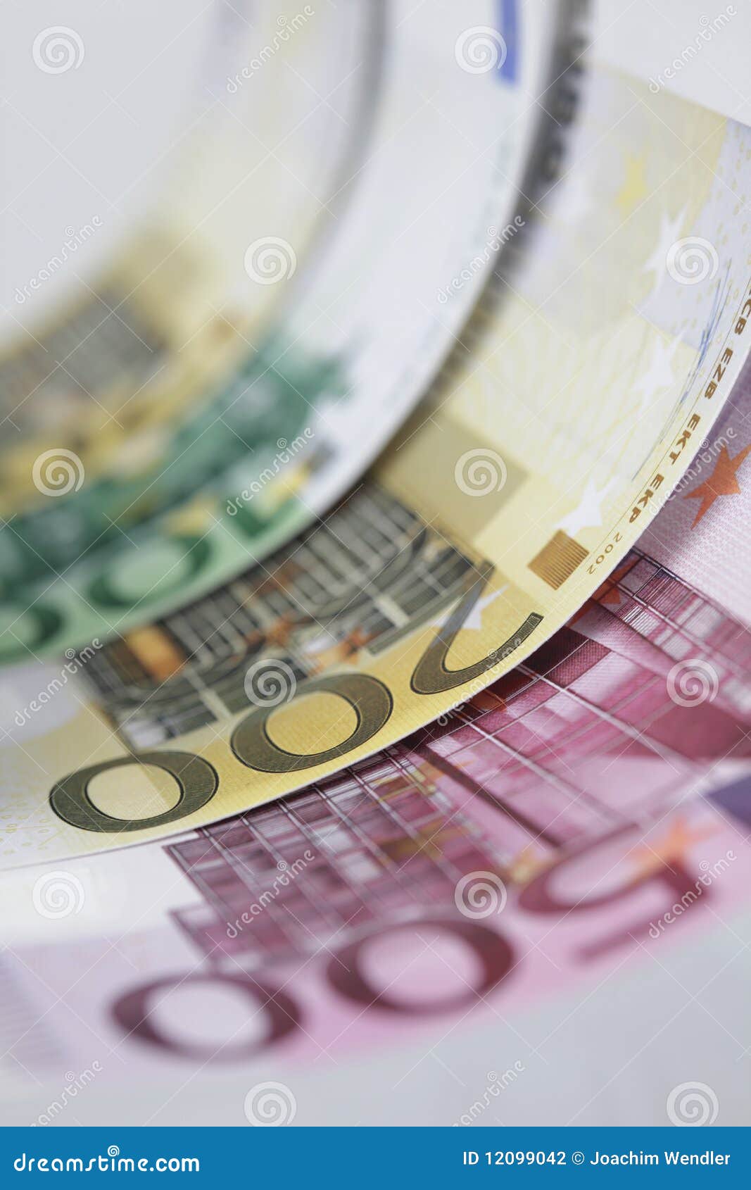 Euro soldi delle banconote fotografia stock. Immagine di cucita - 12099042