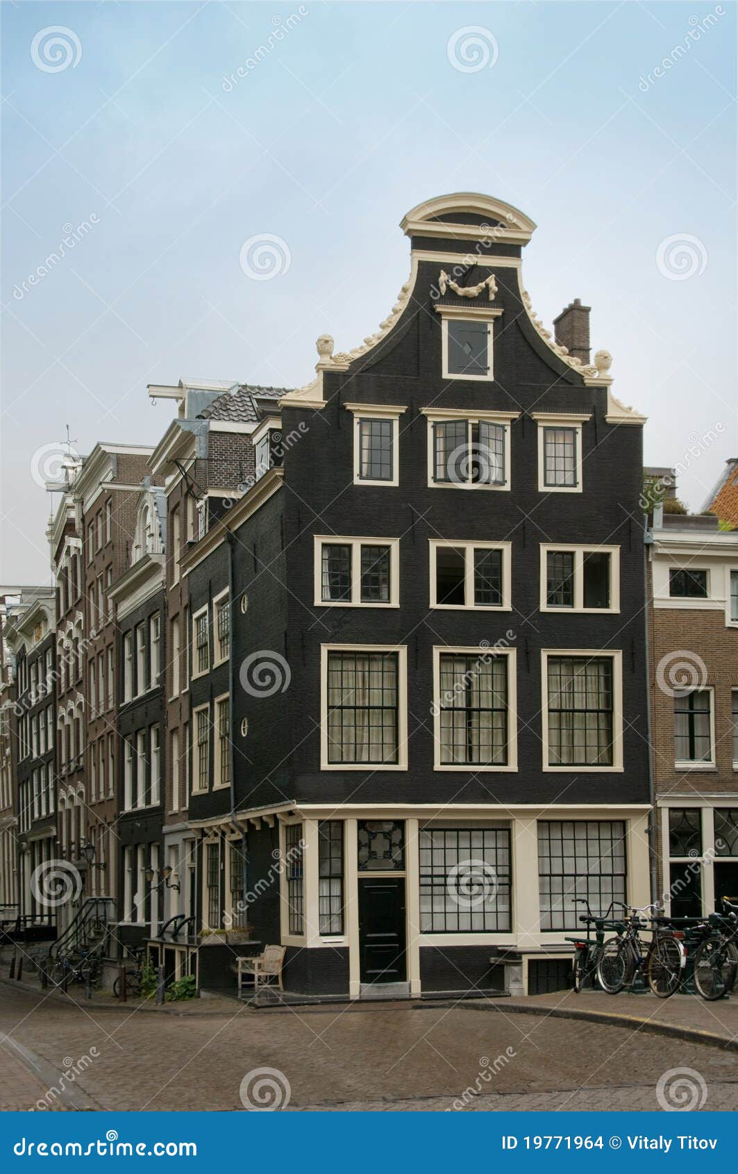 European Building with Clear Sky Stock Photo - Image of chanel, bicycle ...