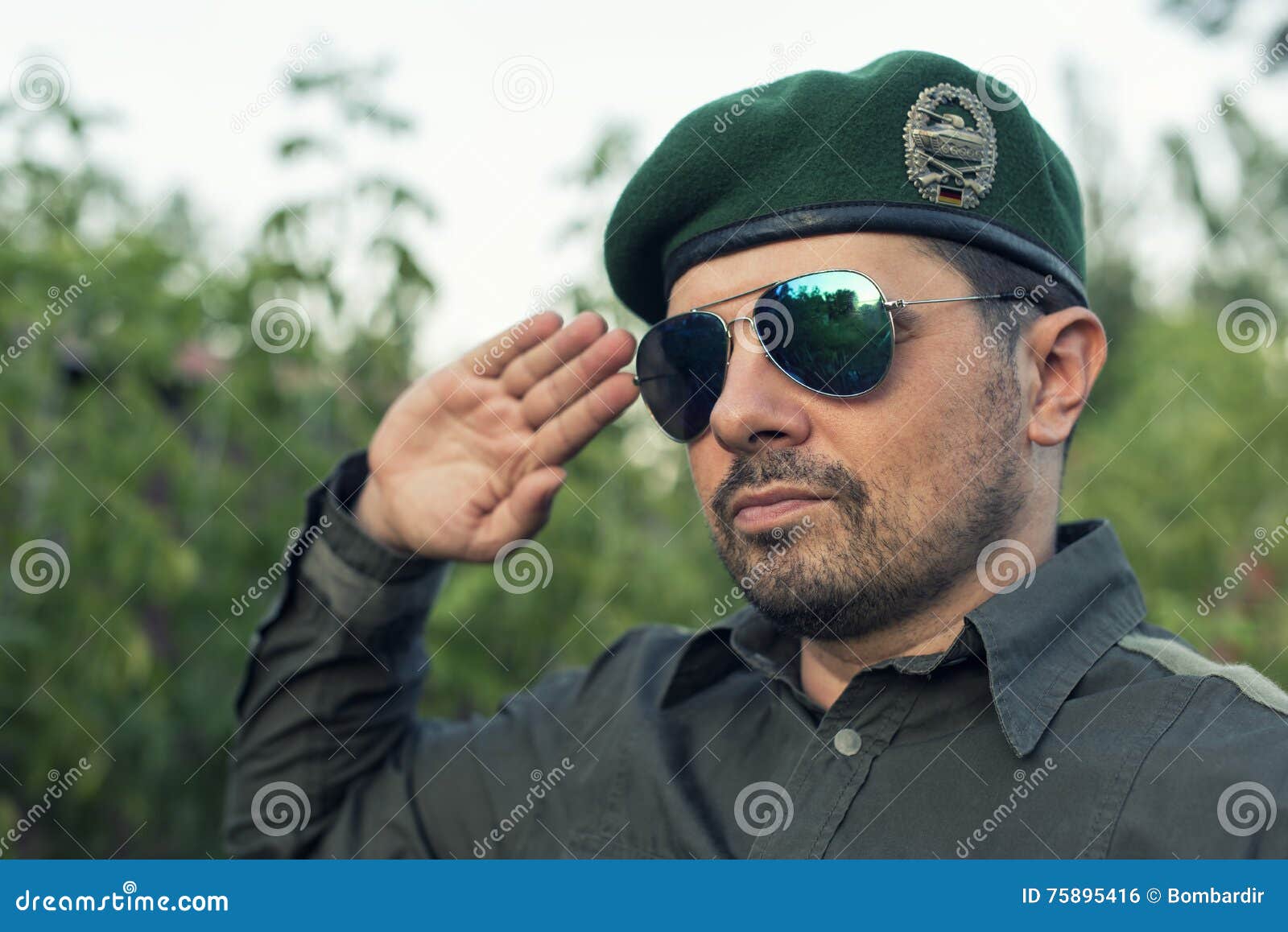 European Officer in a Green Beret Stock Photo - Image of emblem, army ...