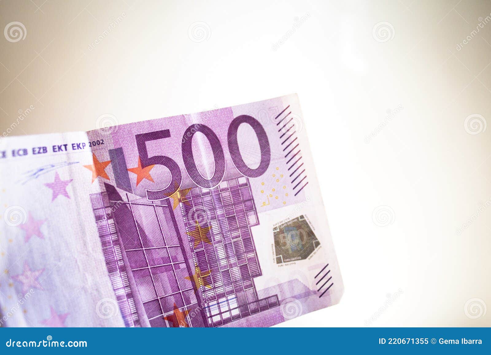 500 Euros in Official Banknotes Stock Image - Image of coin, envelope ...