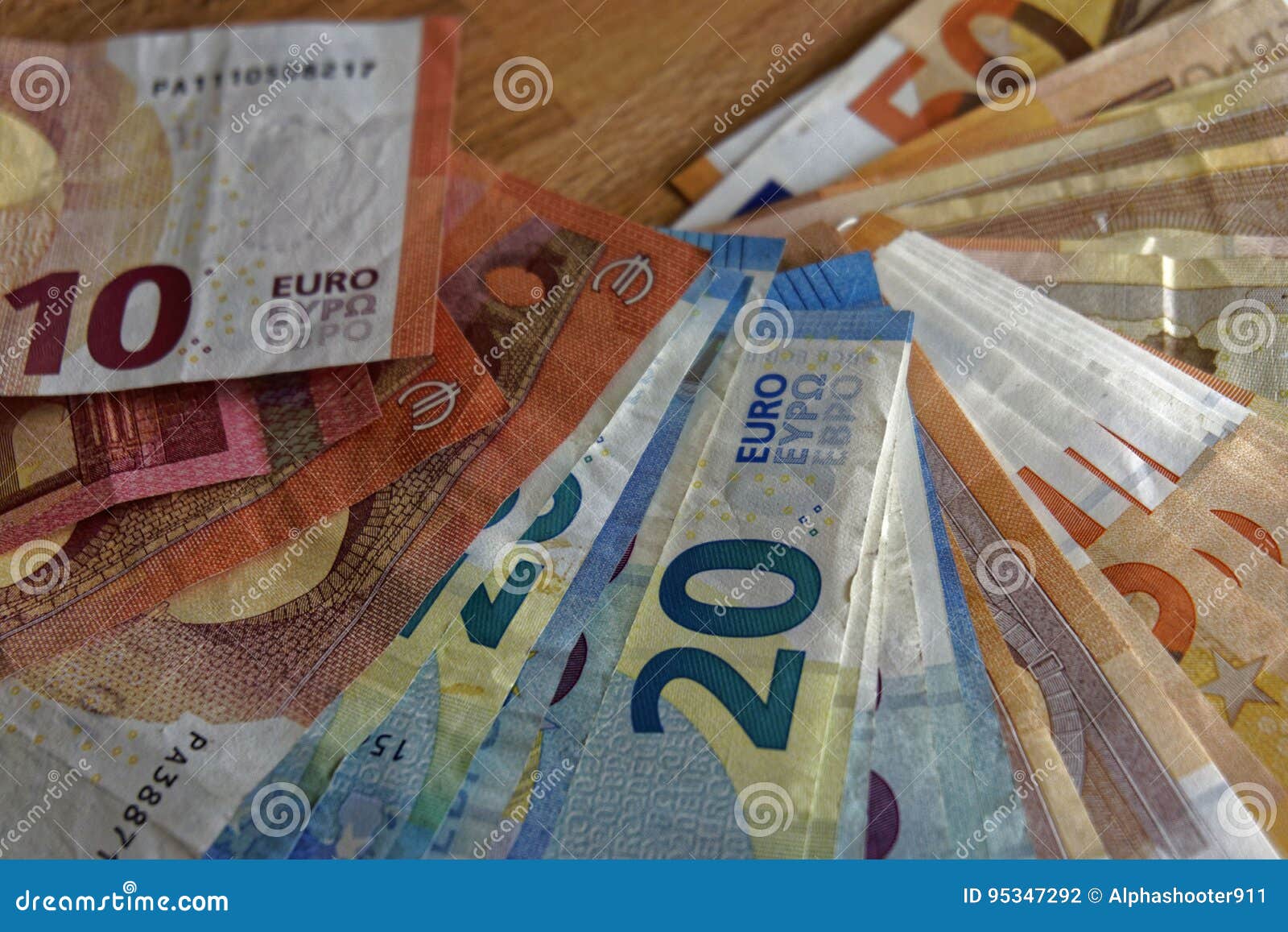 Eurosedlar, kassa arkivfoto. Bild av betala, bakgrund - 95347292