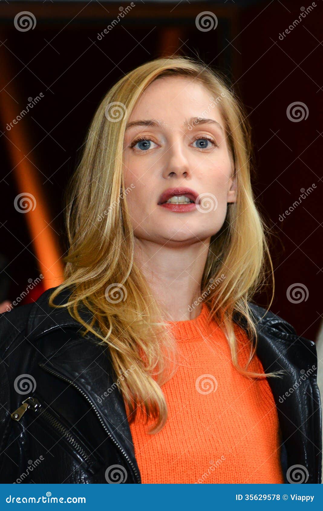 Eva Riccobono redaktionell arkivfoto. Bild av haka, kalender - 35629578