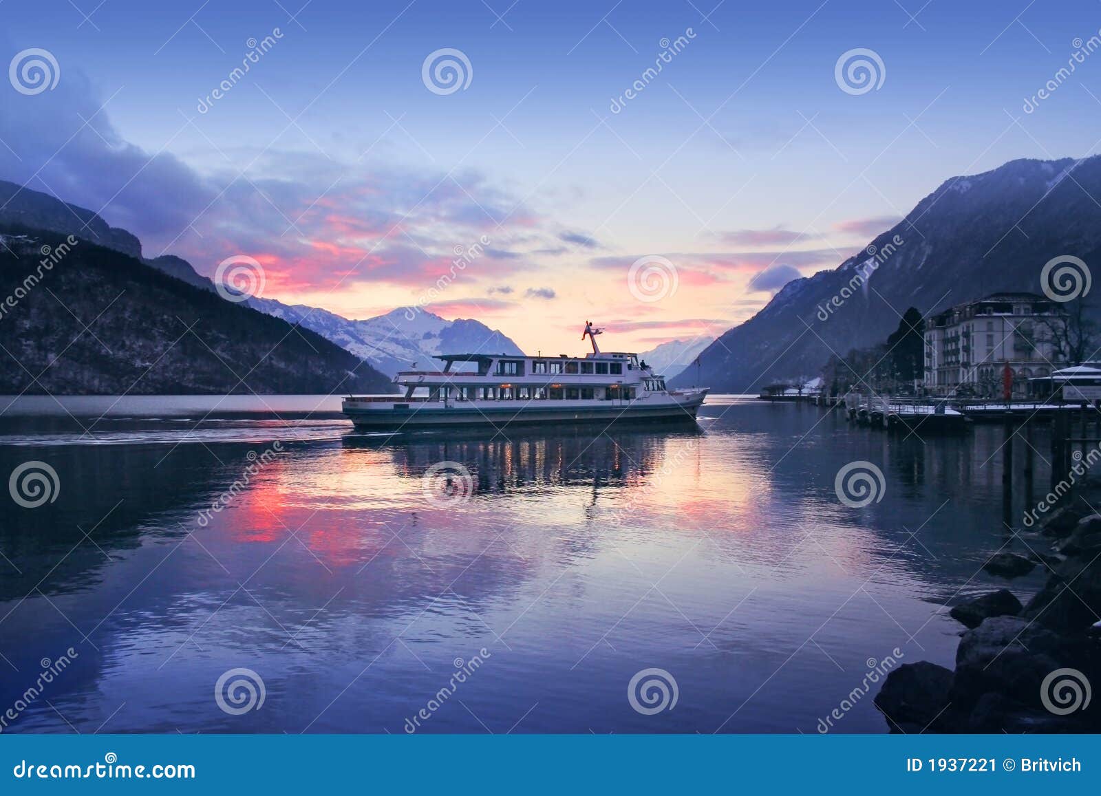 Evening Boat on the Lake, Switzerland Stock Image - Image of blue, boat ...