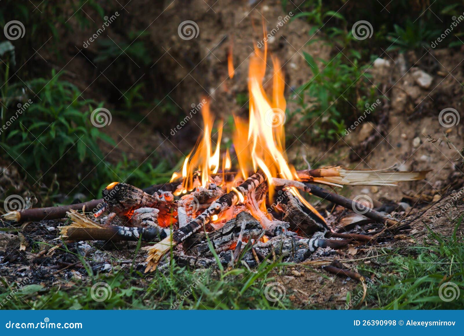 Evening camping bonfire stock photo. Image of bonfire - 26390998