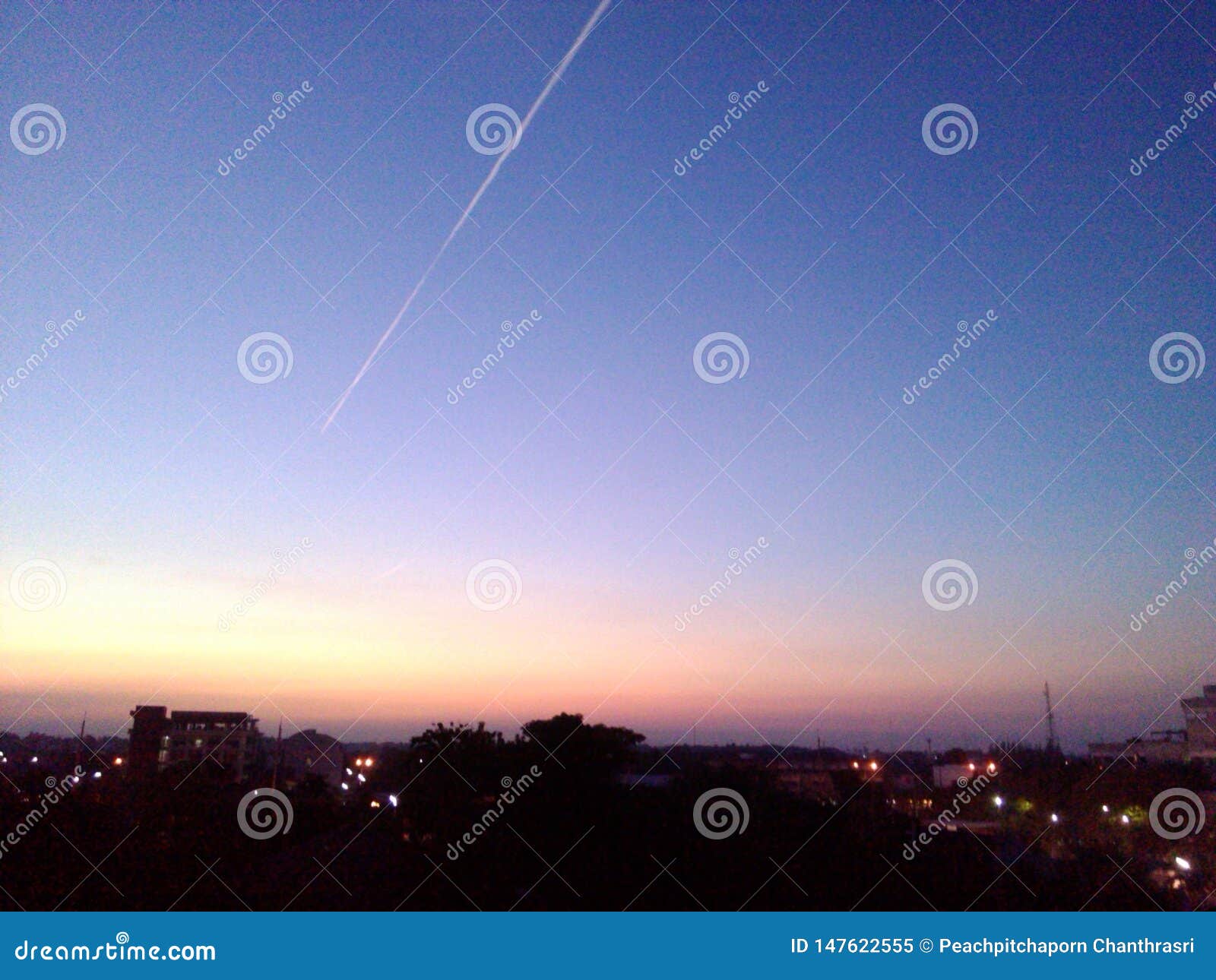 Evening Sky with Aircraft Trail Stock Image - Image of subdue, aircraft ...