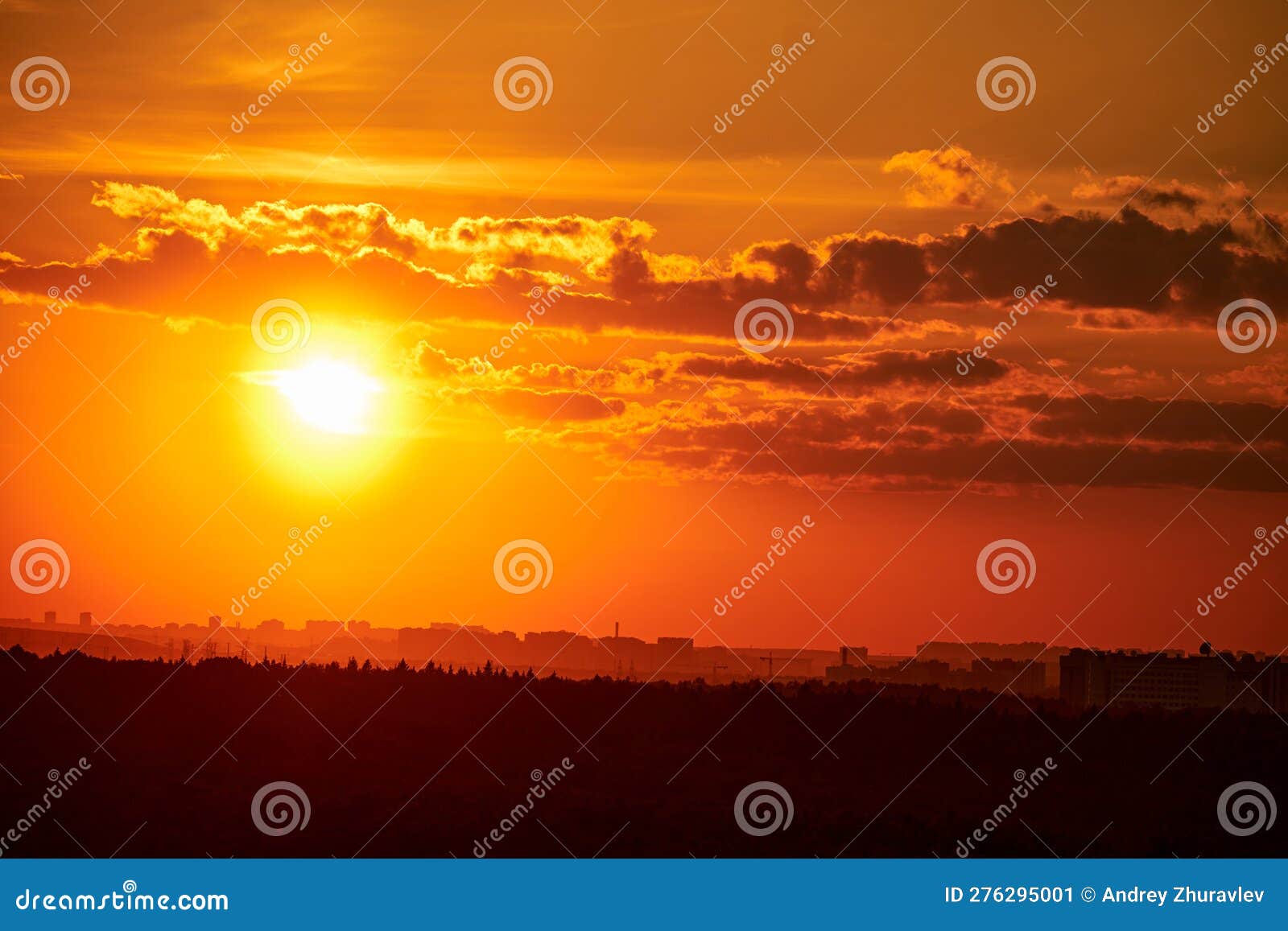Evening Sky with Setting Sun through Clouds at Sunset, Cloudy Landscap ...