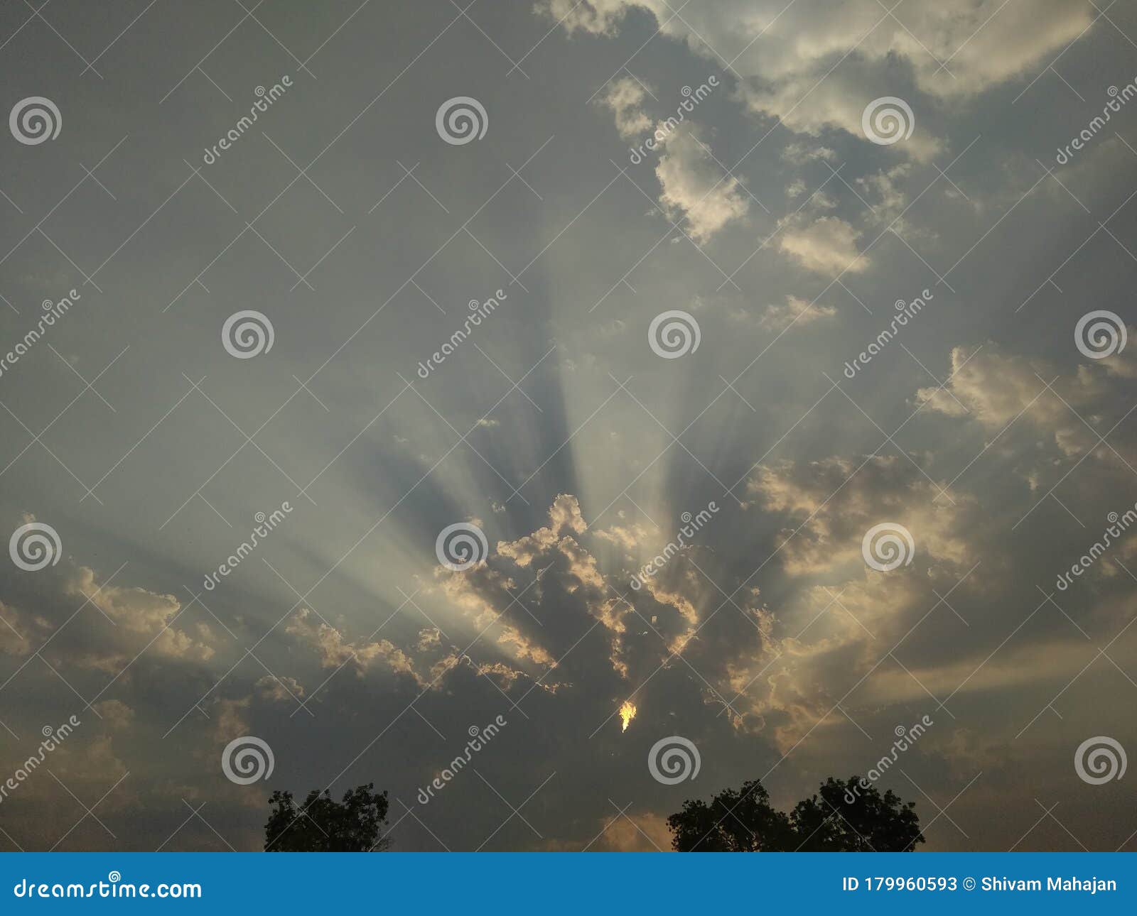 Evening Vibes& X28;sun Rays& X29; Stock Image - Image of rays, vibessun ...