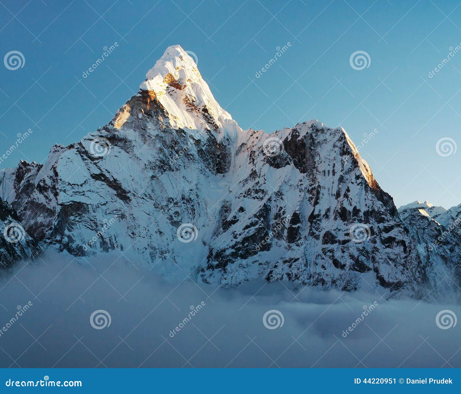 Evening view of Ama Dablam stock image. Image of green - 44220951