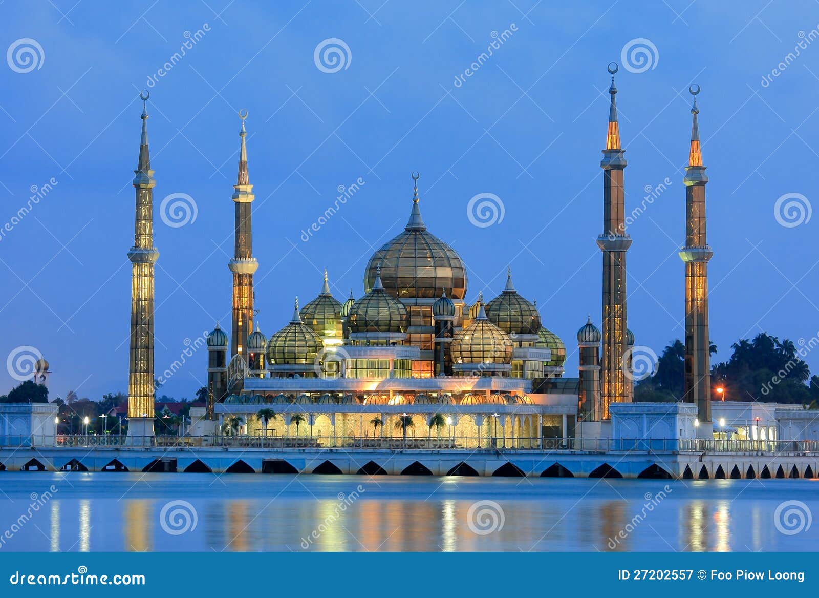 Evening View of Crystal Mosque in Kuala Terengganu Stock Image - Image ...