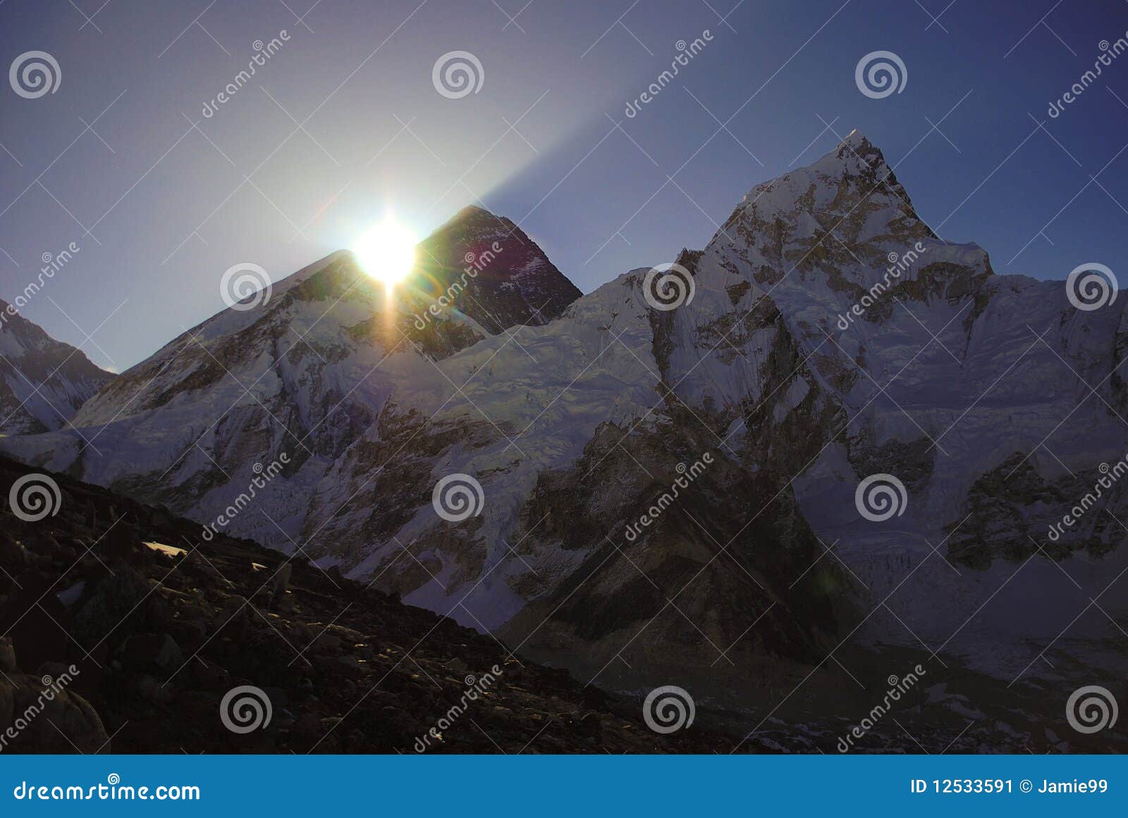Everest sun blast stock image. Image of everest, nepal - 12533591