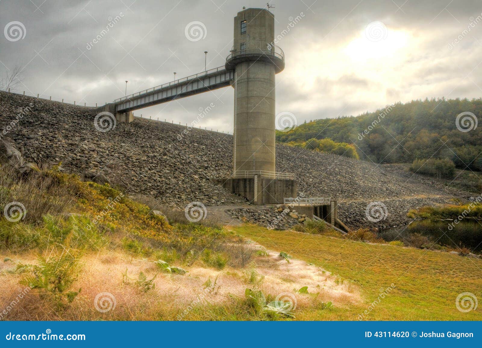 Everett Dam stock photo. Image of clean, everet, weare - 43114620