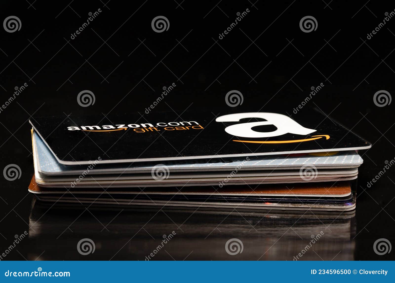 Amazon Gift Card editorial image. Image of amazon, bank - 234596500