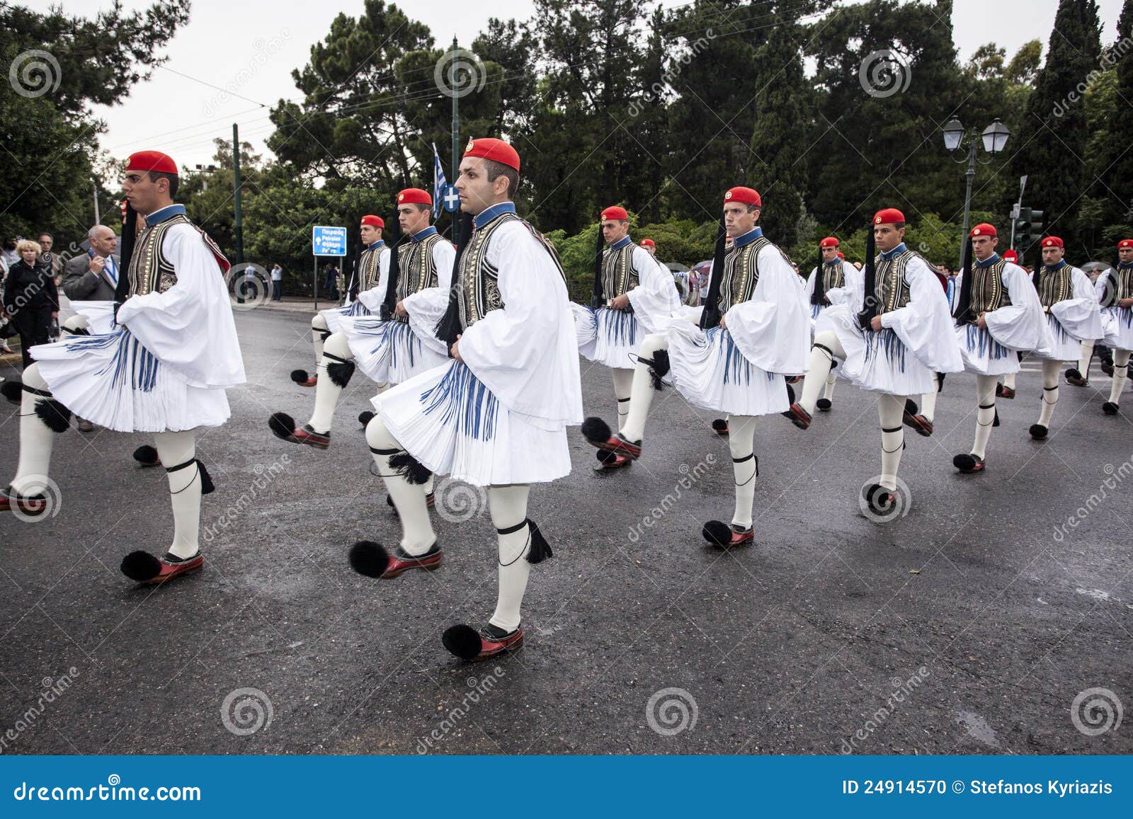 Evzones editorial image. Image of athens, soldier, ceremonial - 24914570